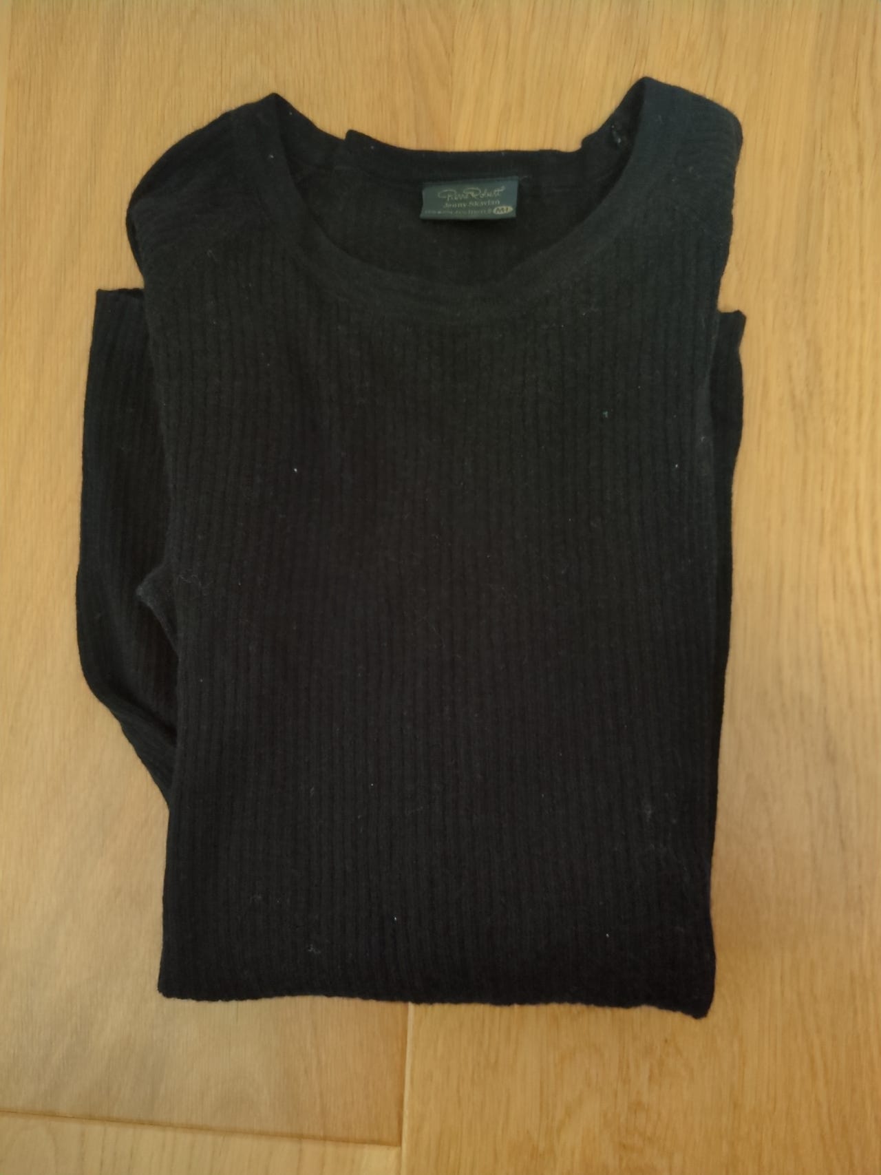 Pierre Robert Jenny Skavlan Genser Svart M | FINN-torget