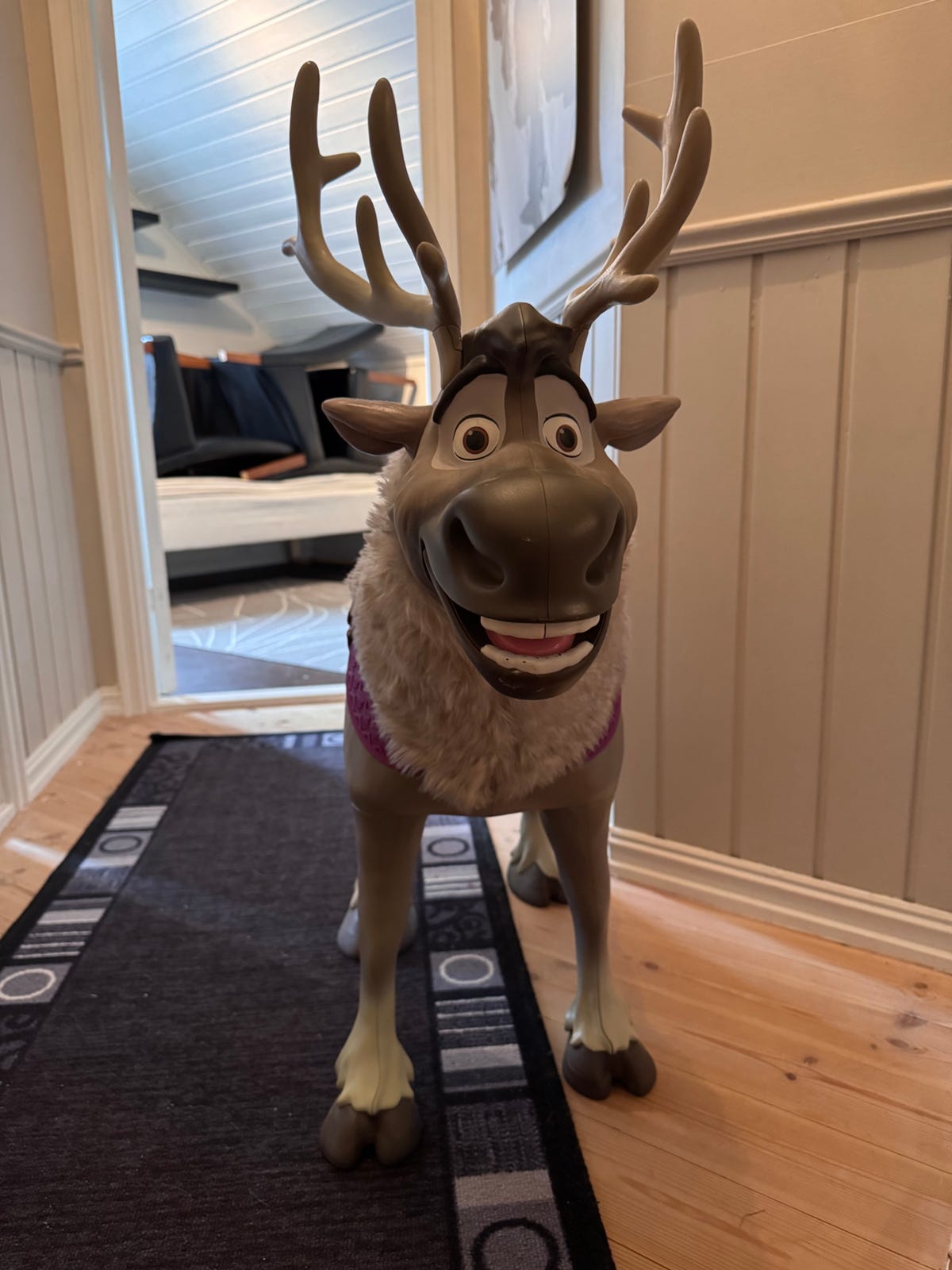 Sven reinsdyr fra Frozen | FINN-torget