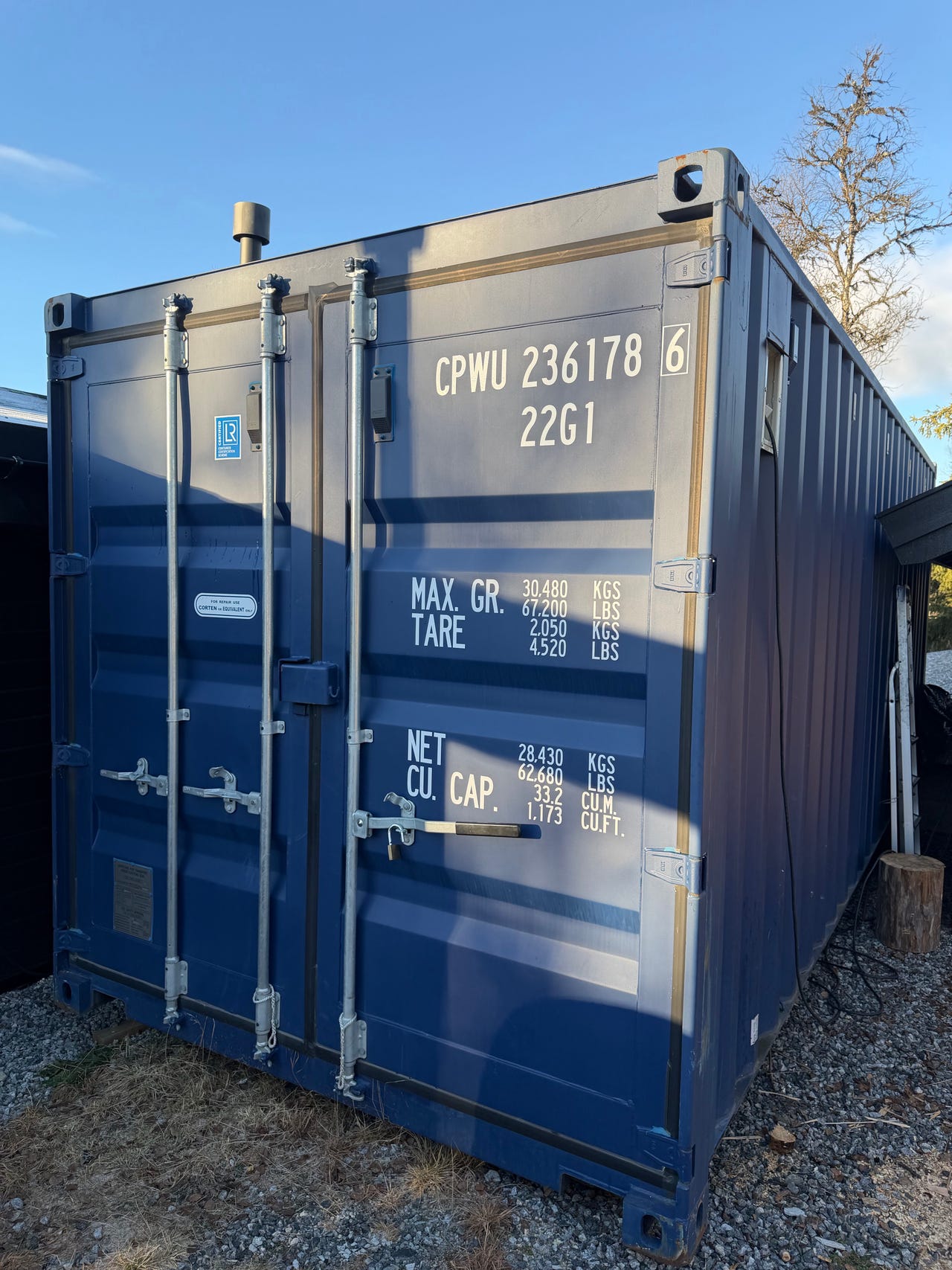 20 Fots container, hel isolert, og med el installasjon. Ventiler | FINN ...