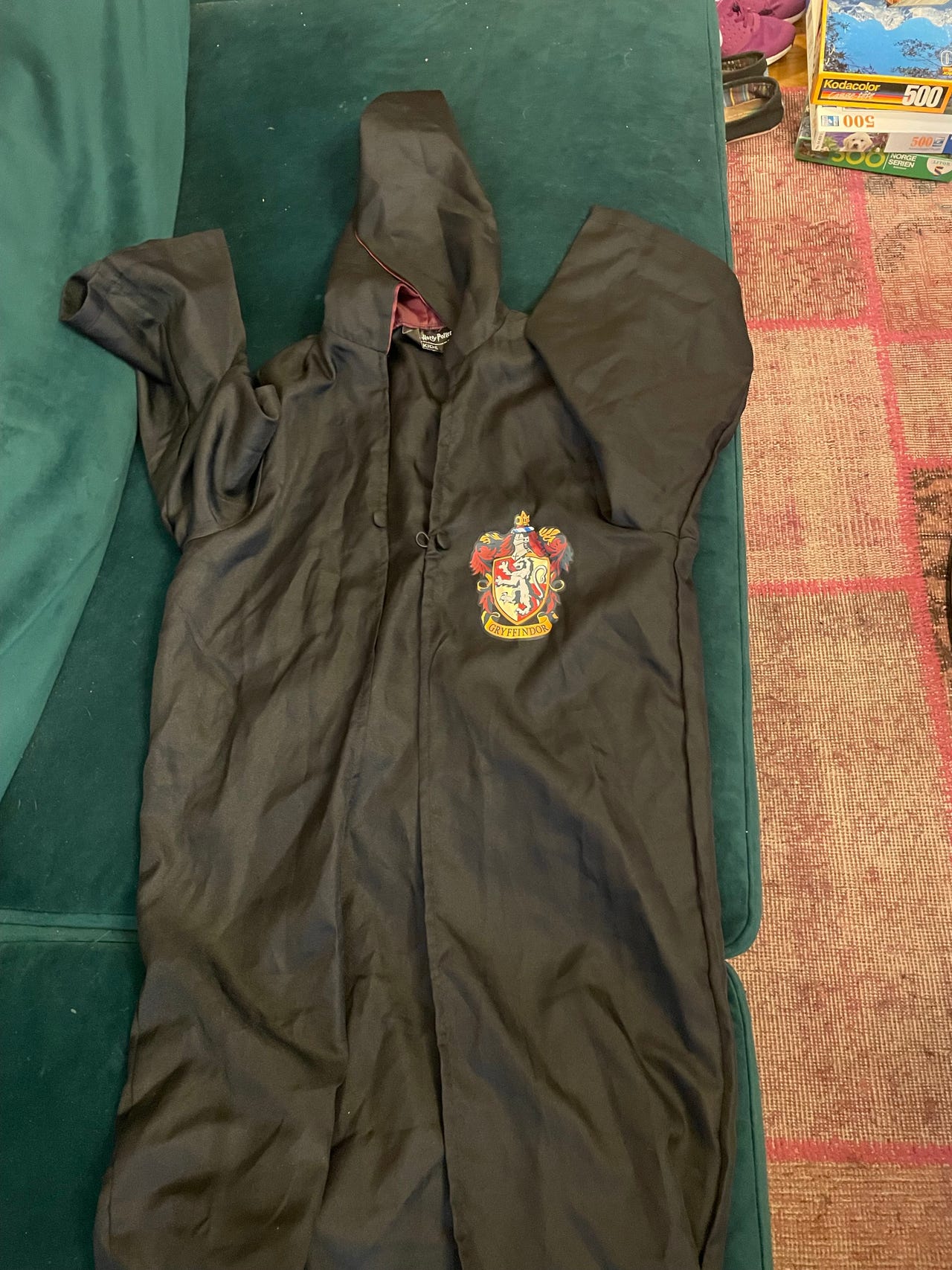 Kappe med Gryffindor-emblem | FINN-torget