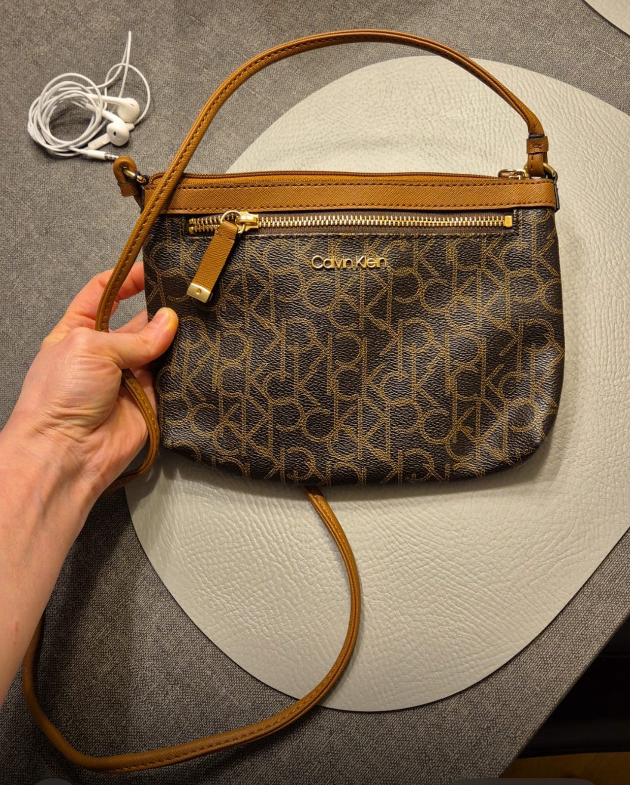 Calvin Klein skulderveske , som ny | FINN-torget