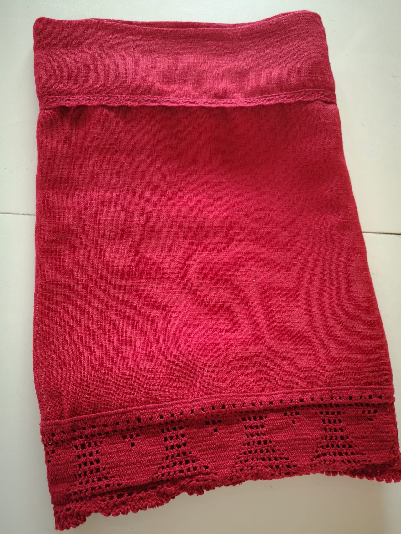 Fin julegardin/kappe frå KID | FINN-torget