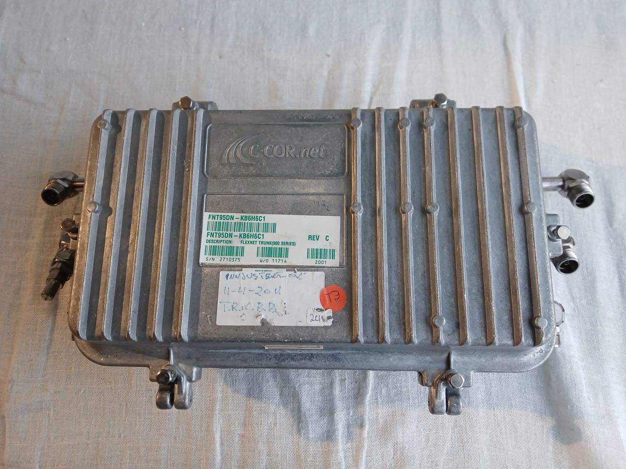 C-COR FNT95DN-KB6H6C1 FlexNet trunk 30 dB RF-forsterker – med hus ...