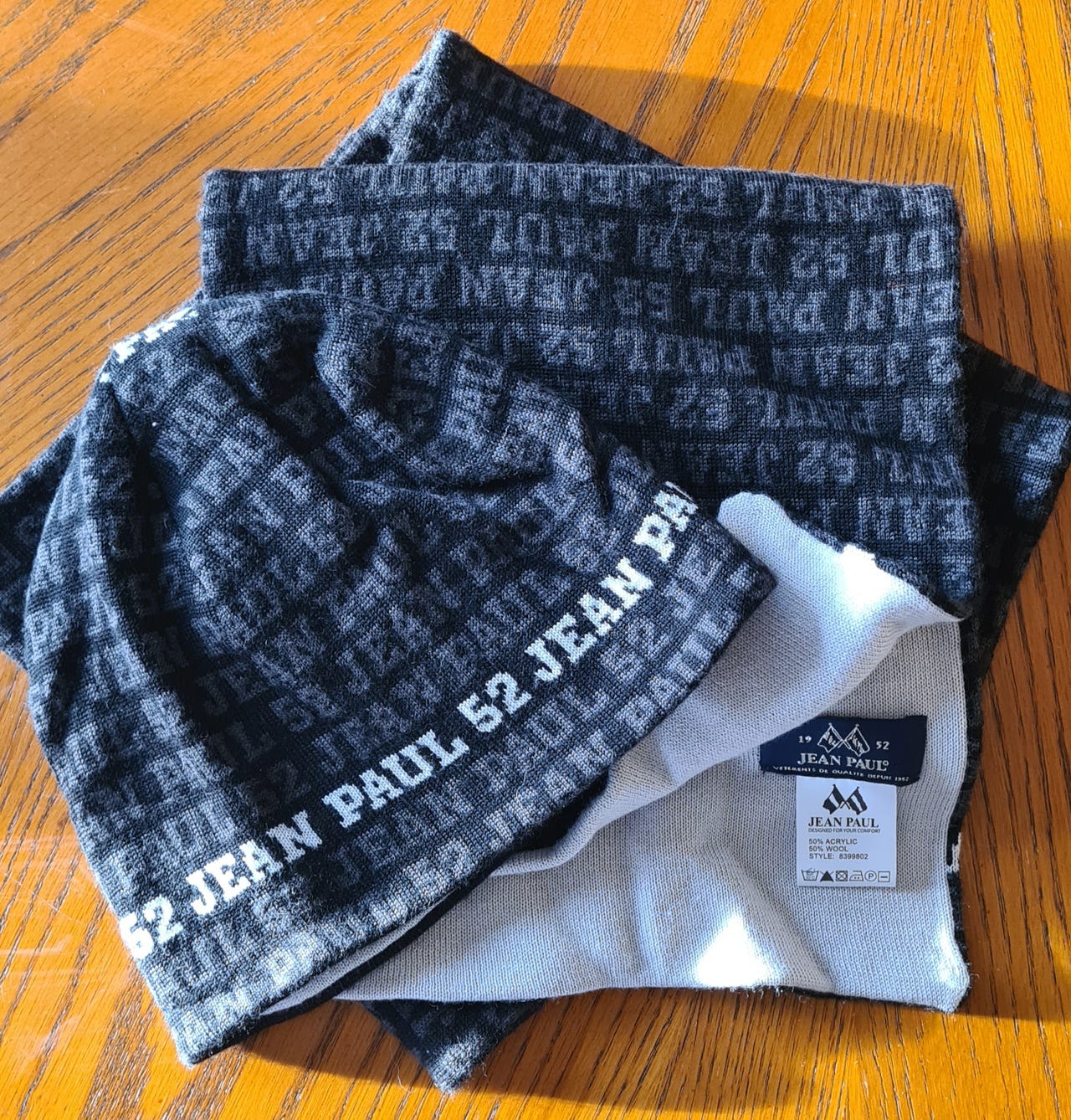 Jean Paul lue og skjerf, ull | FINN-torget