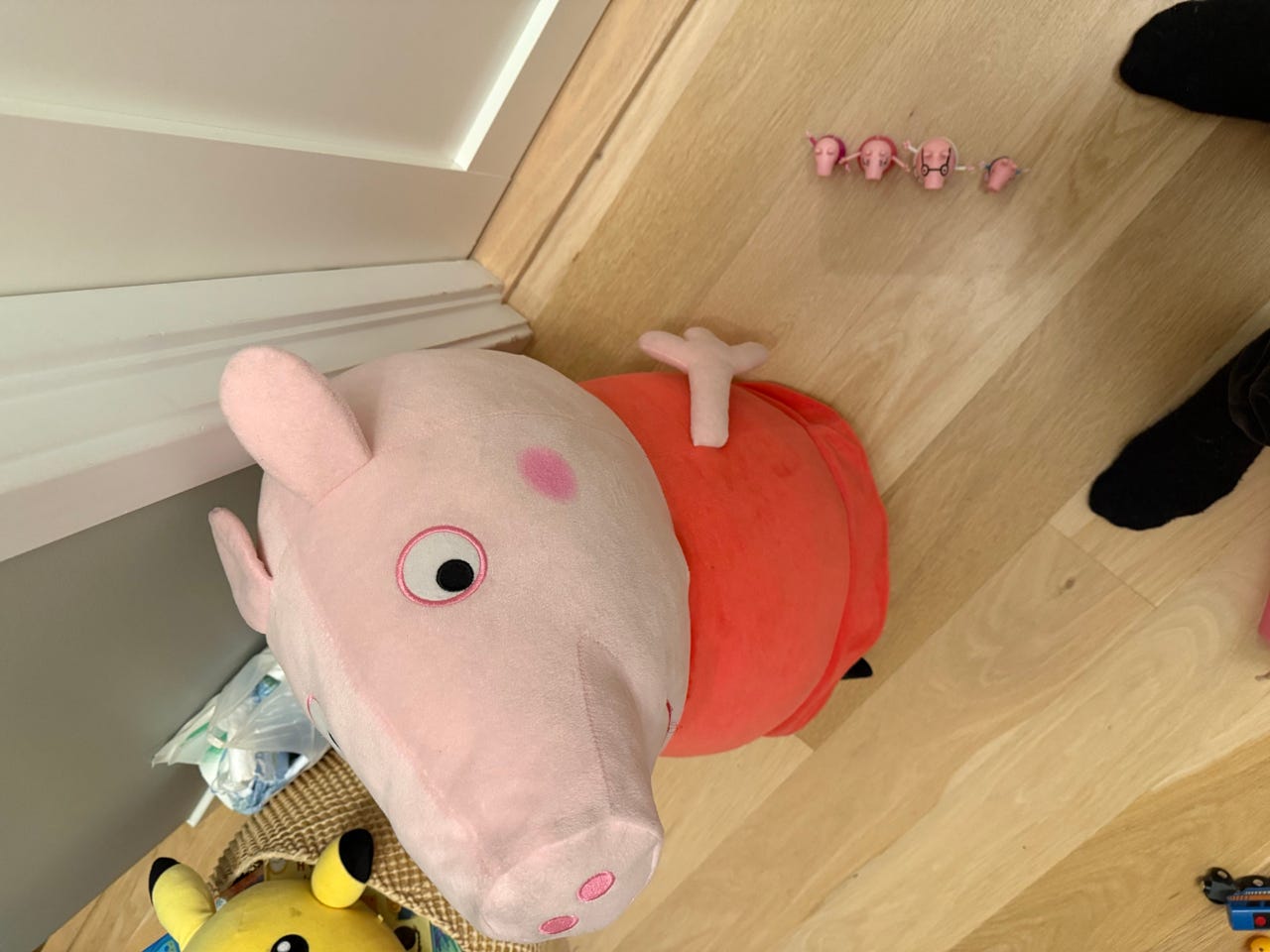 Peppa gris figurer og stor peppa gris bamse | FINN-torget