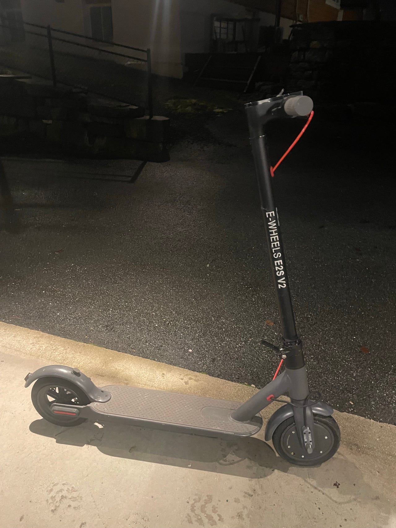 E Wheels ES2 v2 Elektrisk Sparkesykkel | FINN-torget