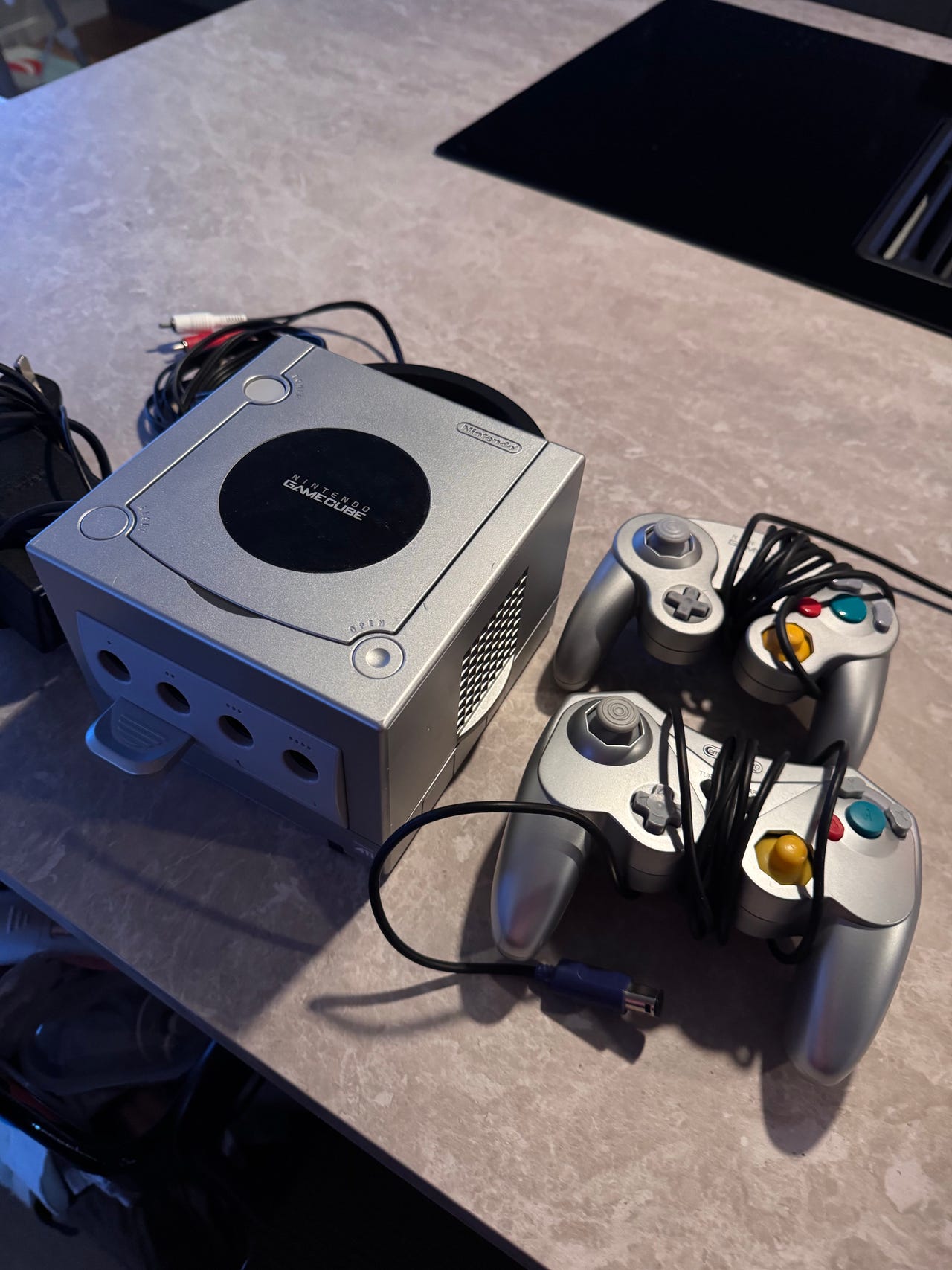 Nintendo GameCube Spillkonsoll med to kontroller og Mario Kart spill ...