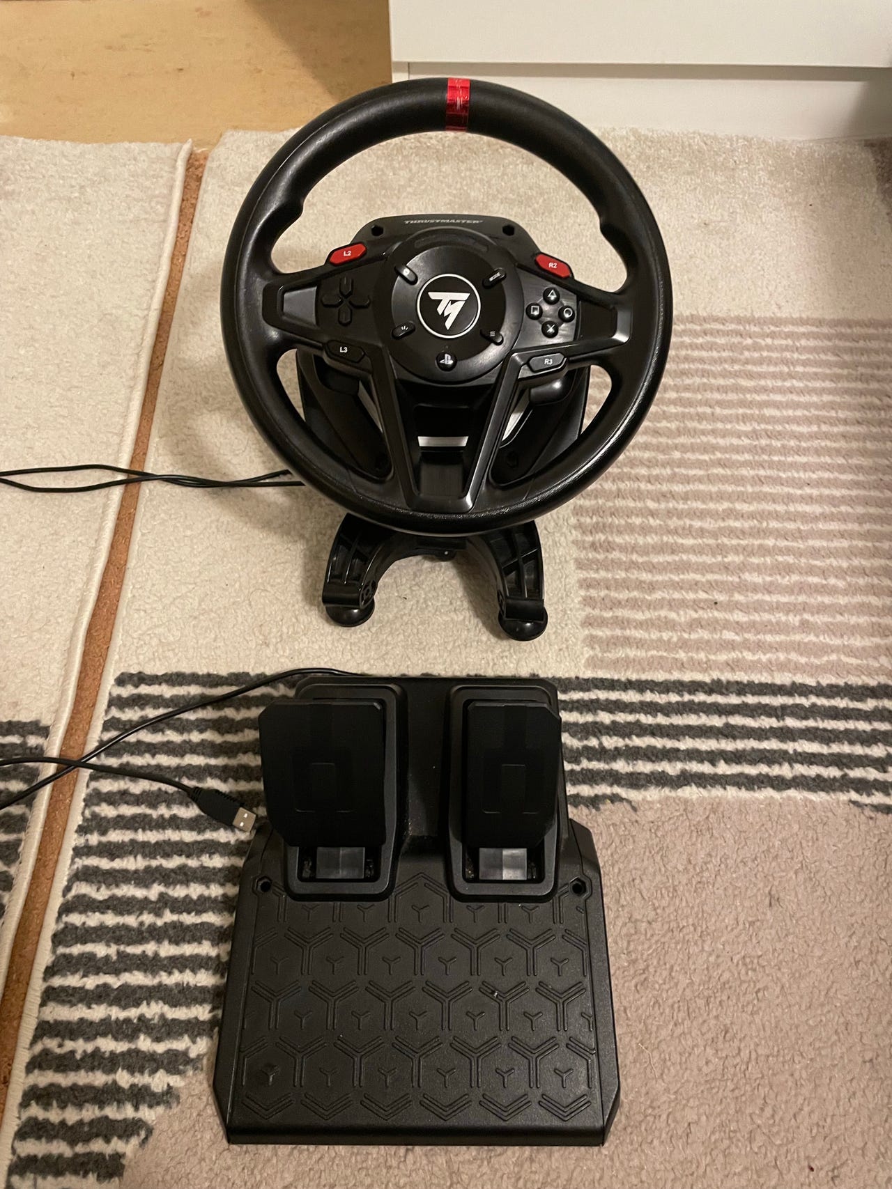 Thrustmaster T150 Racing Wheel med Pedaler | FINN-torget