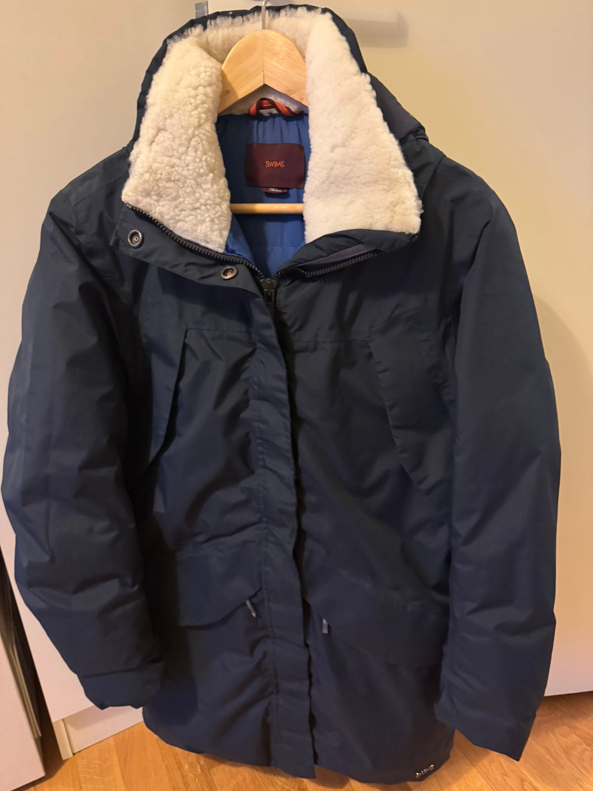 Varm Parkas fra SWIMS "Down Parka" – Mørk Blå – Str. Medium (M) | FINN ...