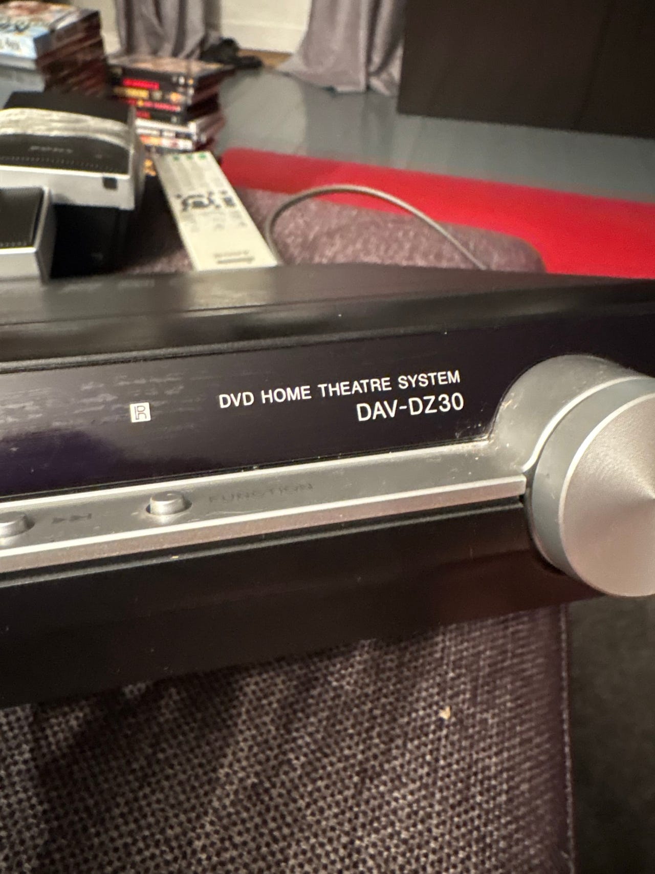 Sony DAV-DZ30 DVD Home Theatre System med høyttalere | FINN-torget