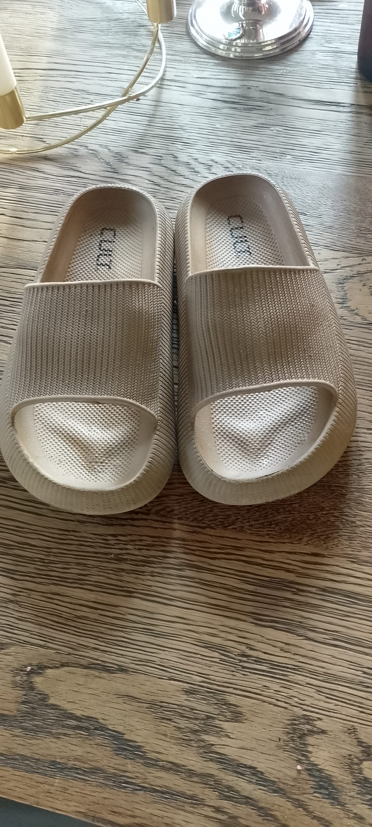 Innesko,slippers fra cult | FINN-torget