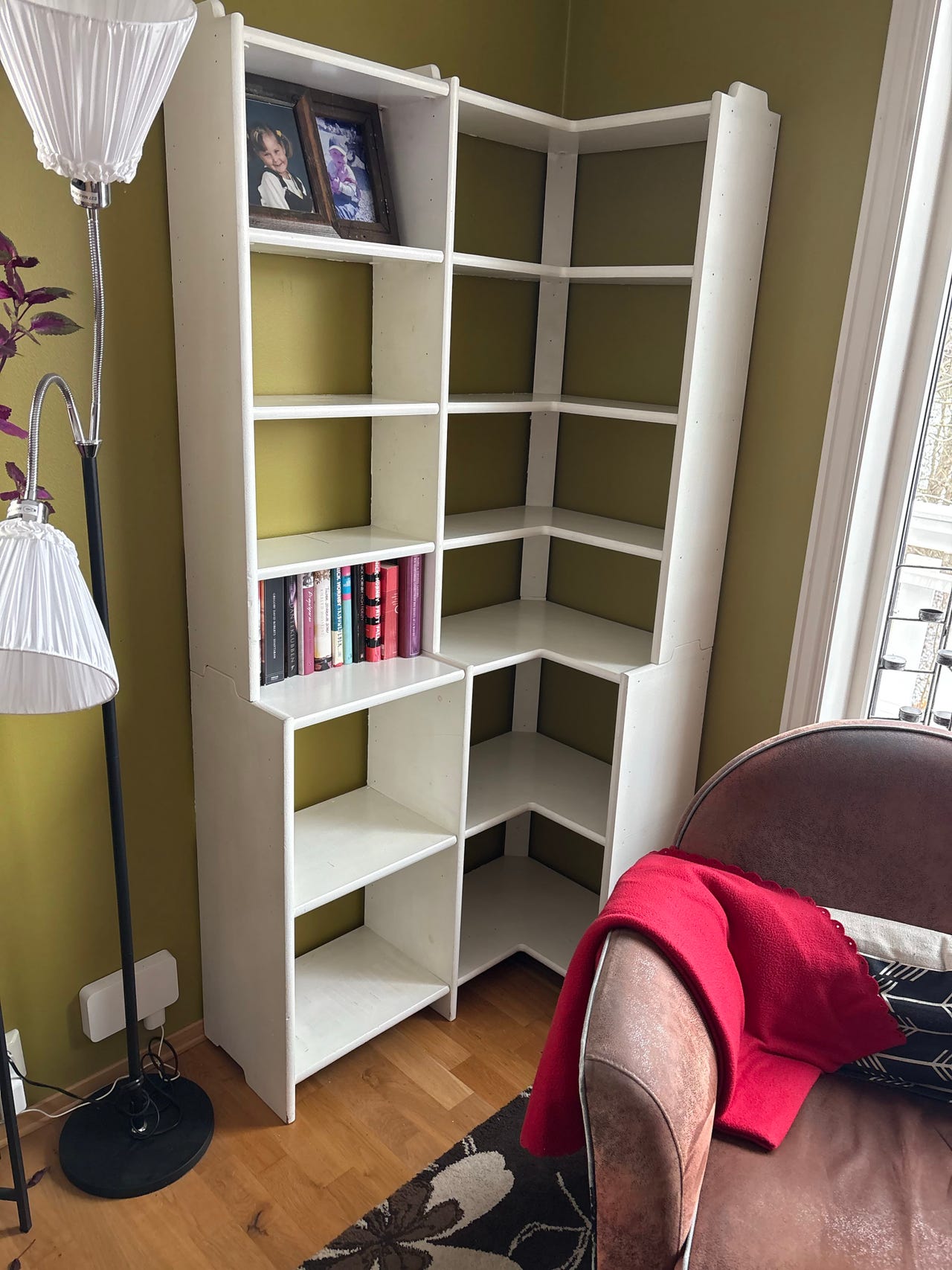 BBB reol, hvit, hjørne | FINN-torget