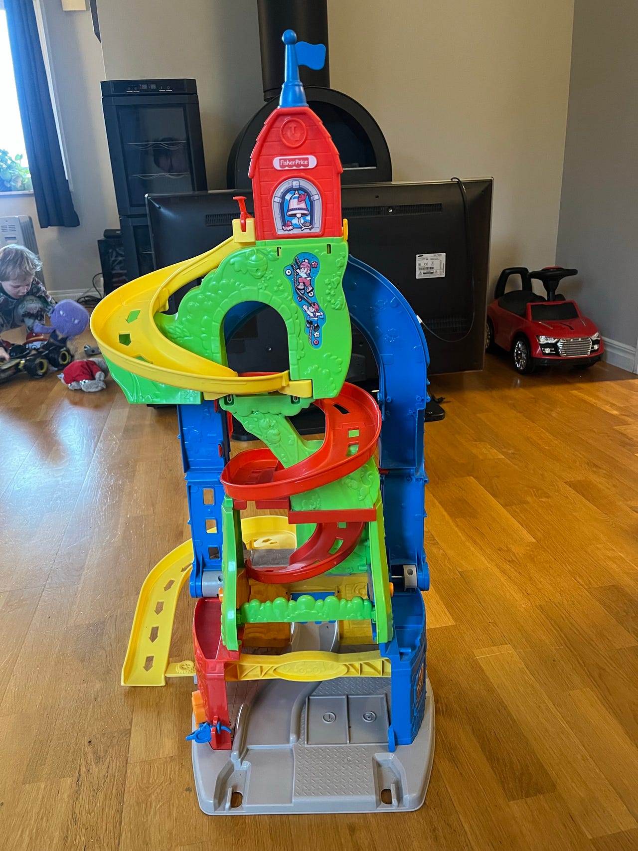Fisher-Price Lekesett med bilbane og figurer | FINN-torget