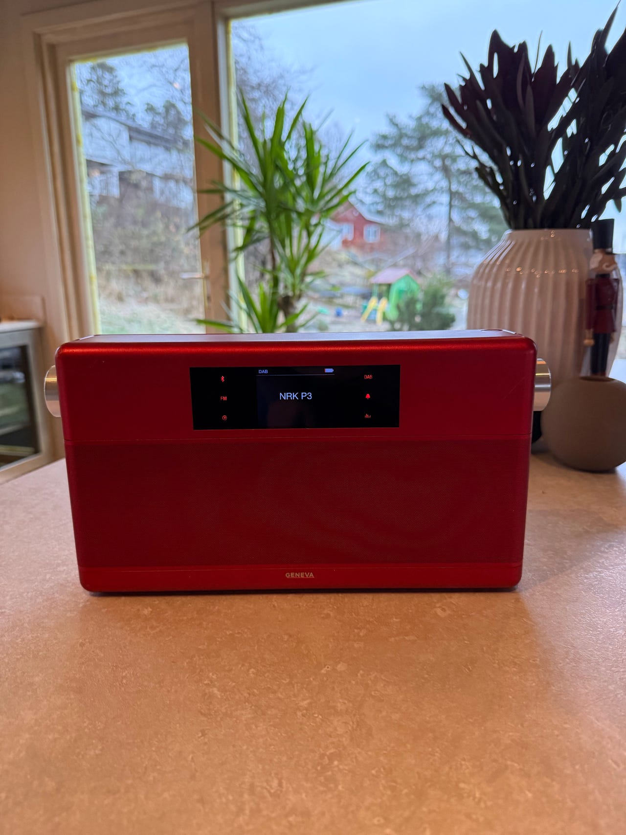 Geneva World Radio m/ DAB og Bluetooth | FINN-torget