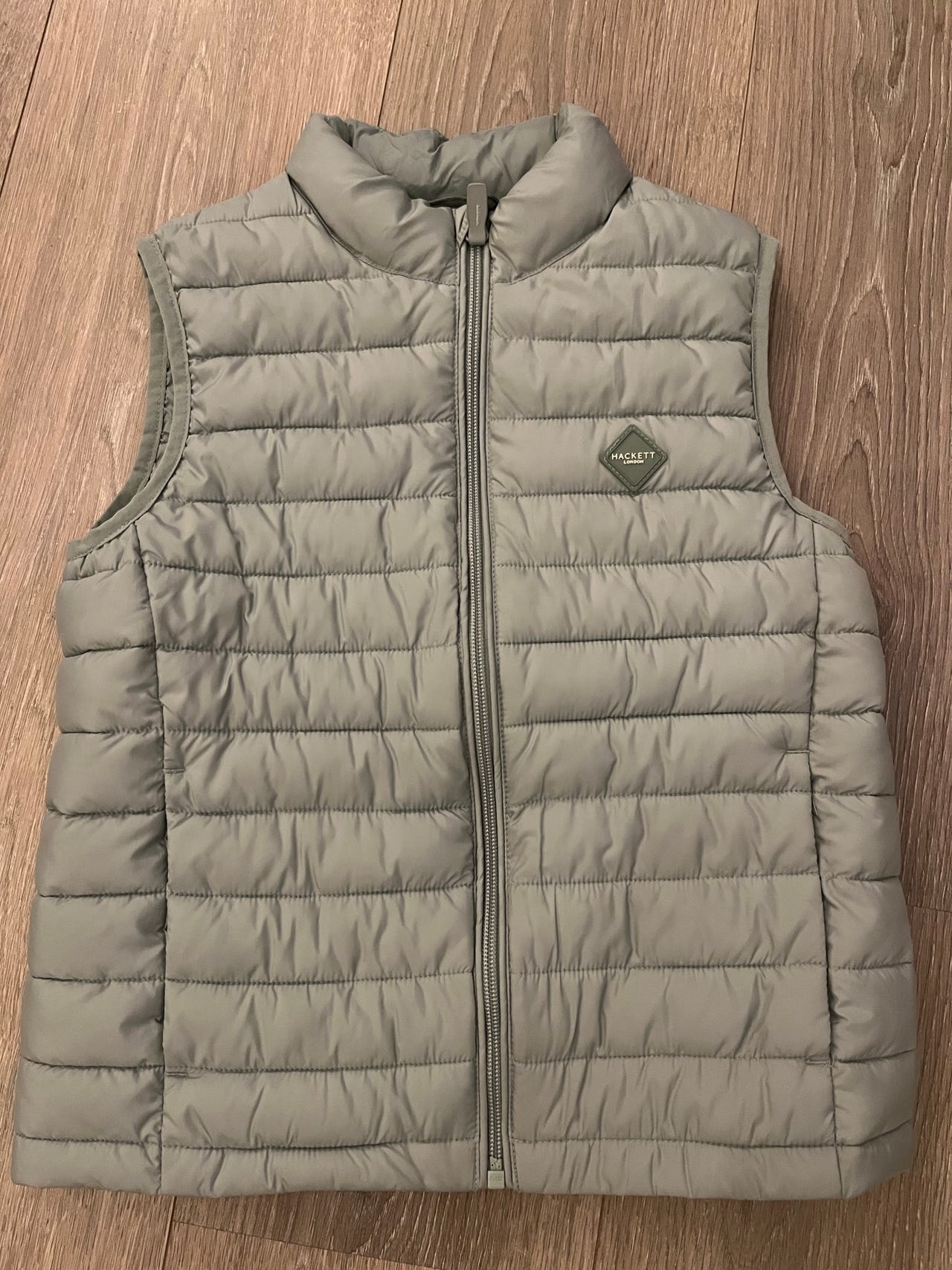 Kul Hackett vest til salgs | FINN-torget