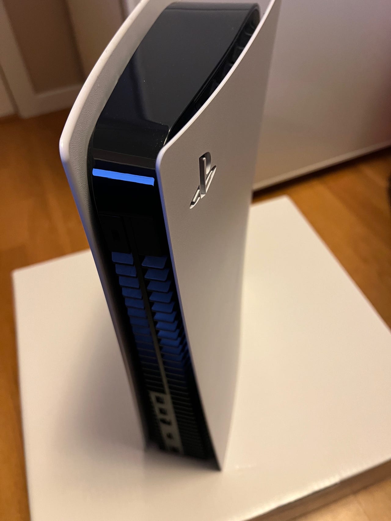 PlayStation 5 (Original / Disc Edition) – Firmware 8.00 – Svært pen ...