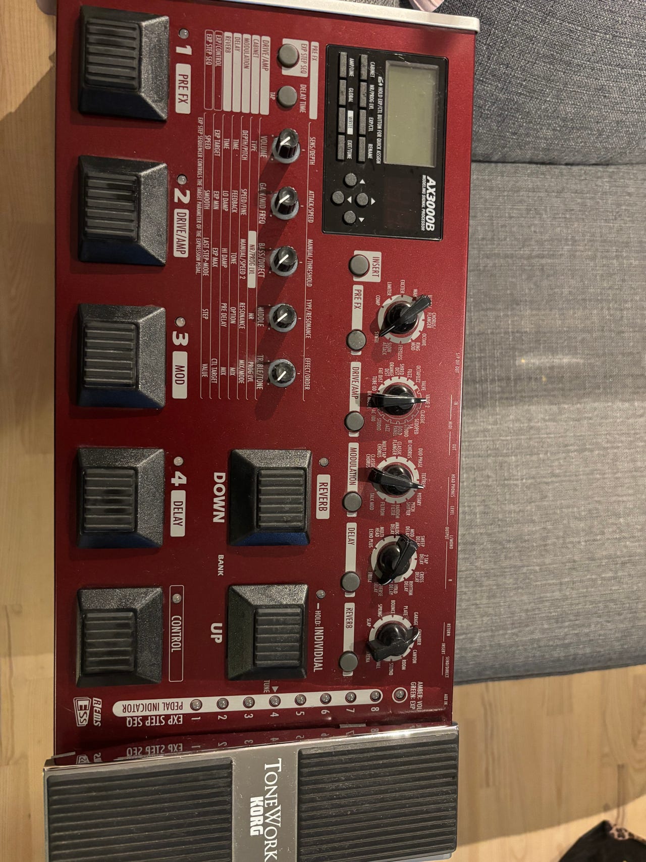 Korg AX3000B multieffektbasspedal | FINN-torget