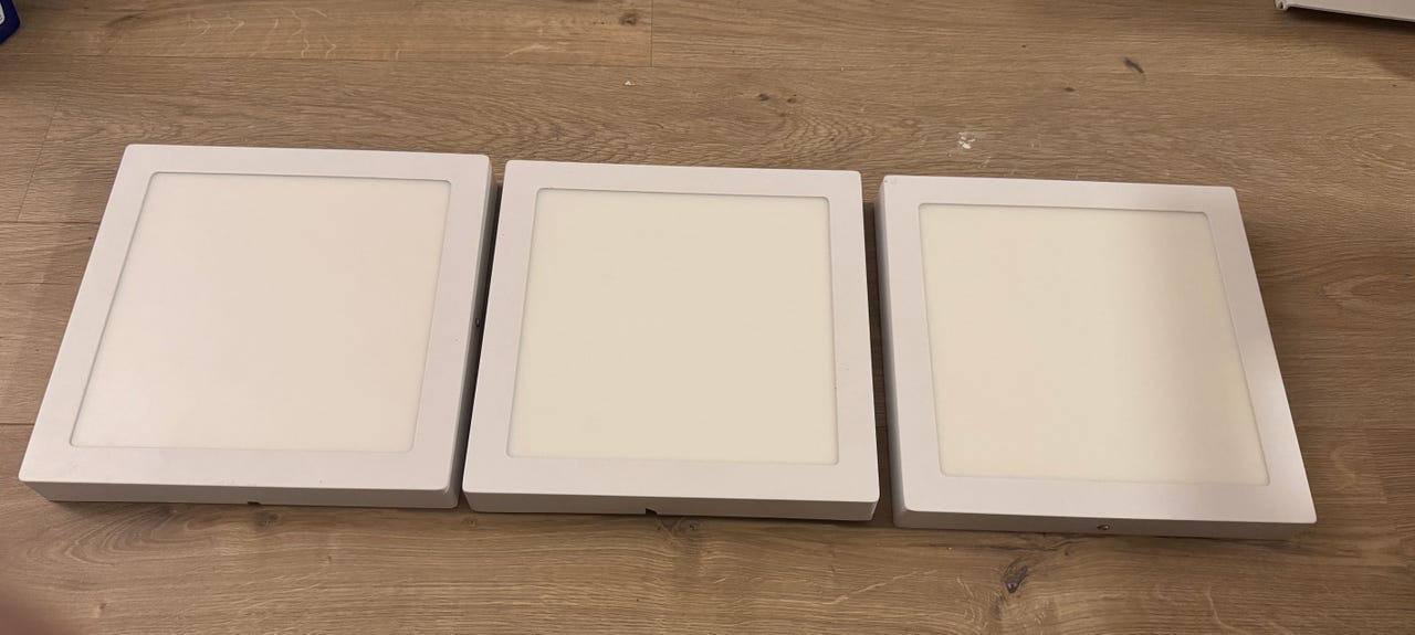 3 stk Nedis SmartLife Taklys RGB | 1400lm | Wifi | FINN-torget