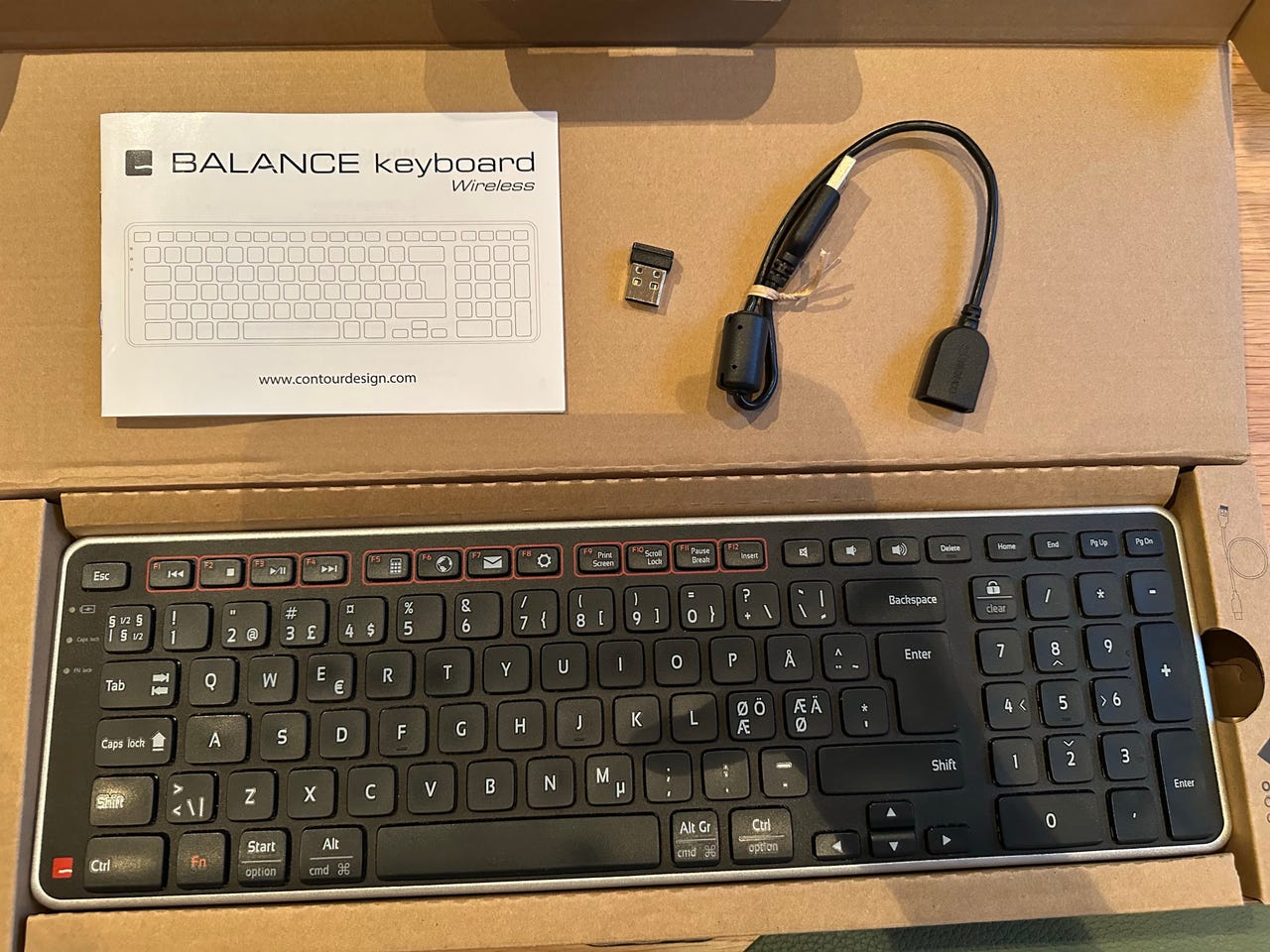 Contour tastatur og RollerMouse selges samlet | FINN-torget