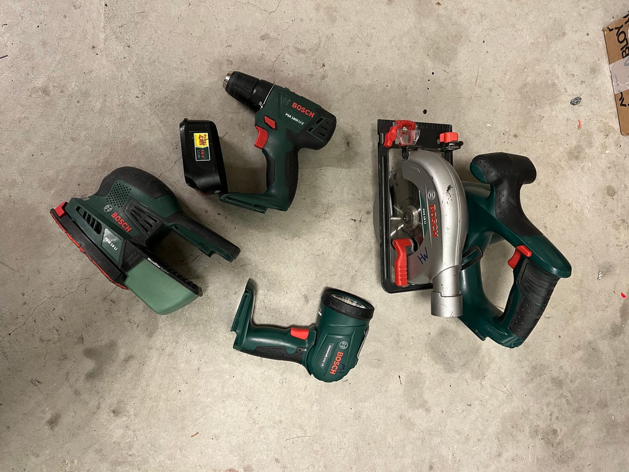 Bosch verktøy, drill, sirkelsag, pussemaskin og lykt | FINN-torget