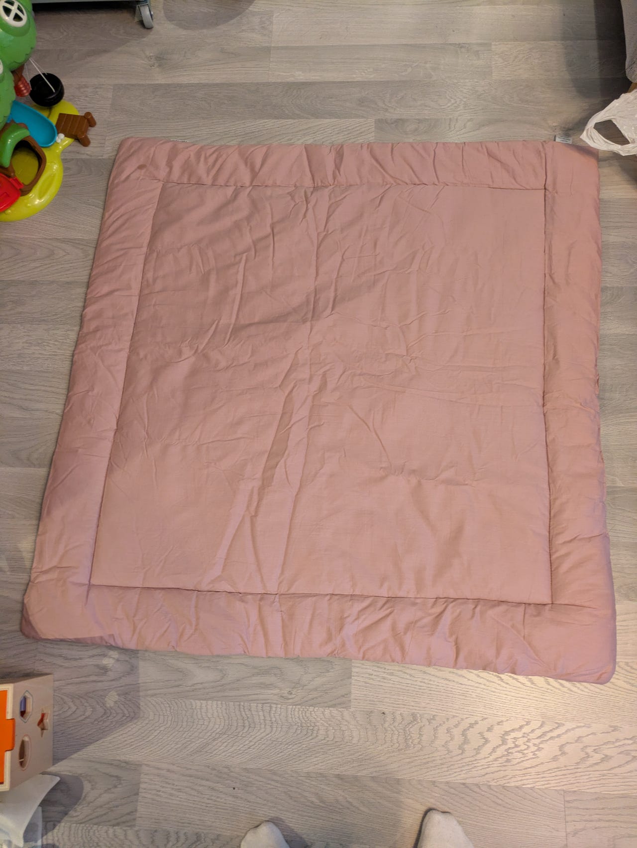 Leketeppe baby | FINN-torget