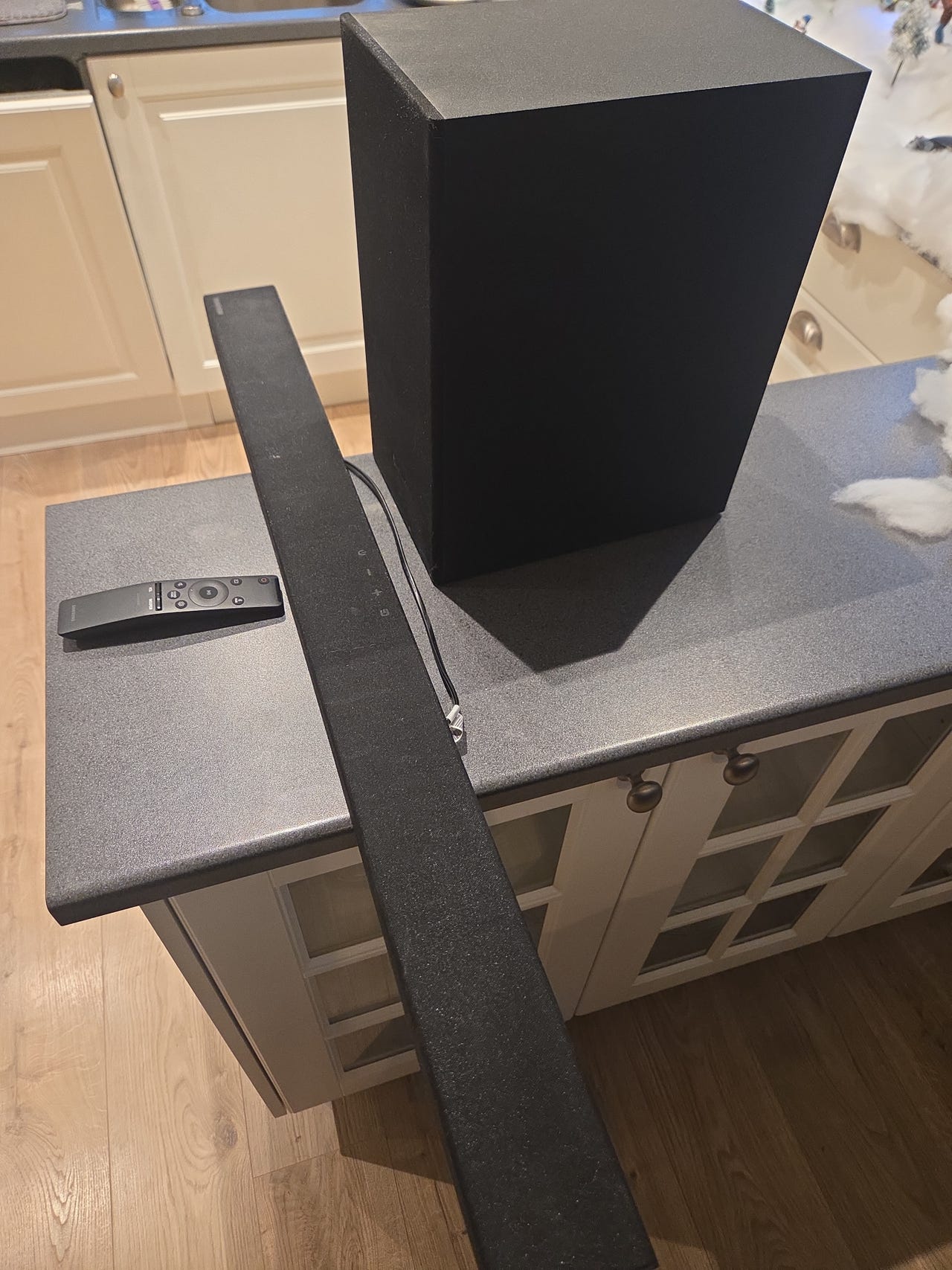 Samsung HW - T460 XE 2.0 lydplanke og subwoofer | FINN-torget