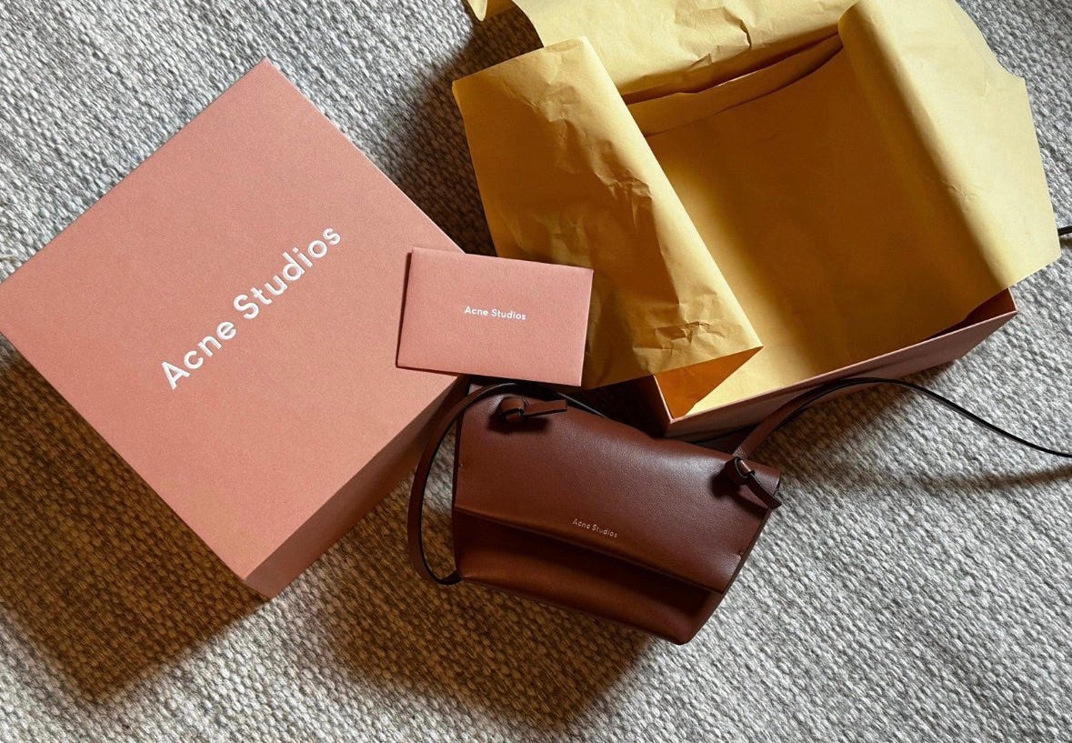 Ny pris!!! Acne Studios Mini Alexandria veske – perfekt julegave 🎄 ...