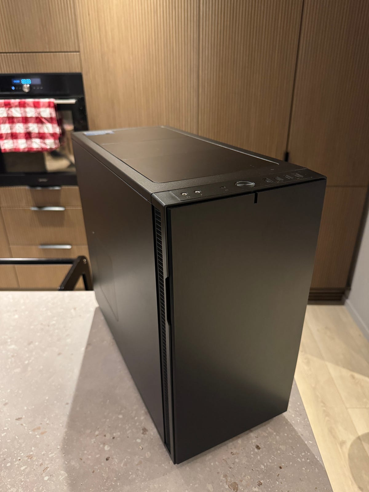 Gaming PC| GeForce GTX1080 FE| i7-6700K| 16GB| WI-FI | FINN-torget