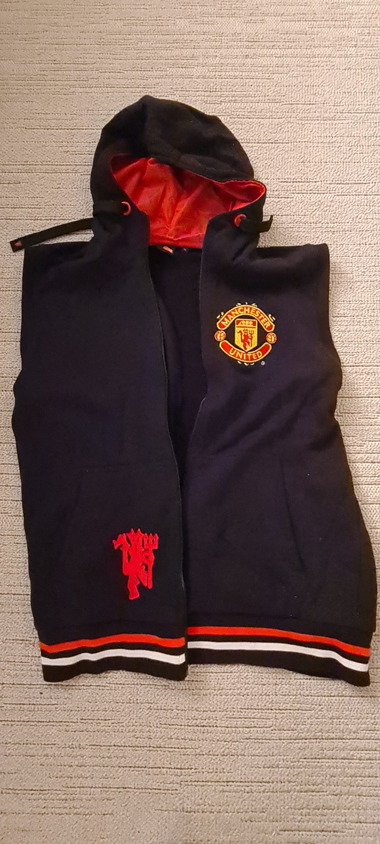 Manchester United Supporter-vest med hette XL | FINN-torget