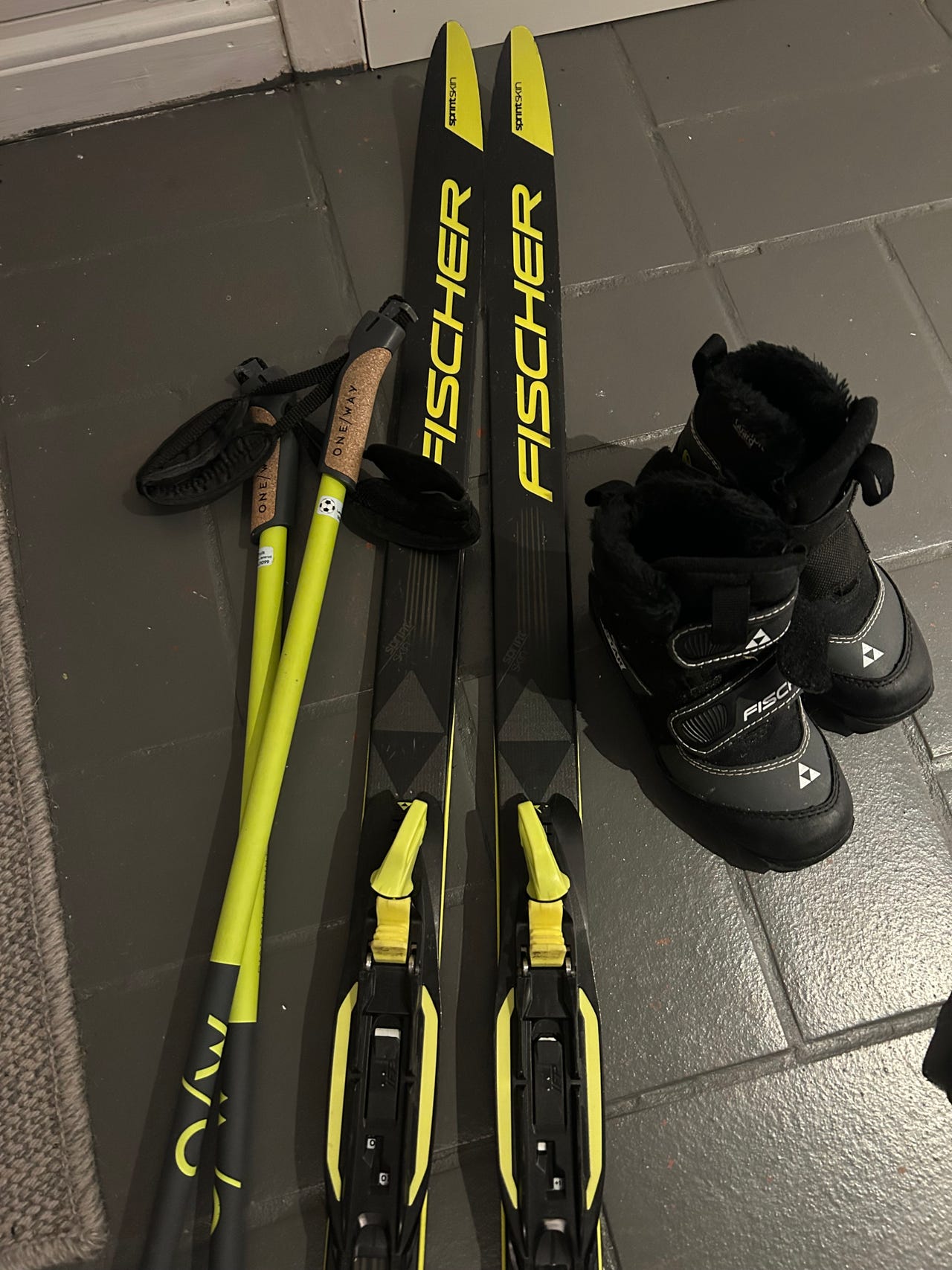 Fischer Diamond Sprint Langrennsski med sko og staver, størrelse 28 ...