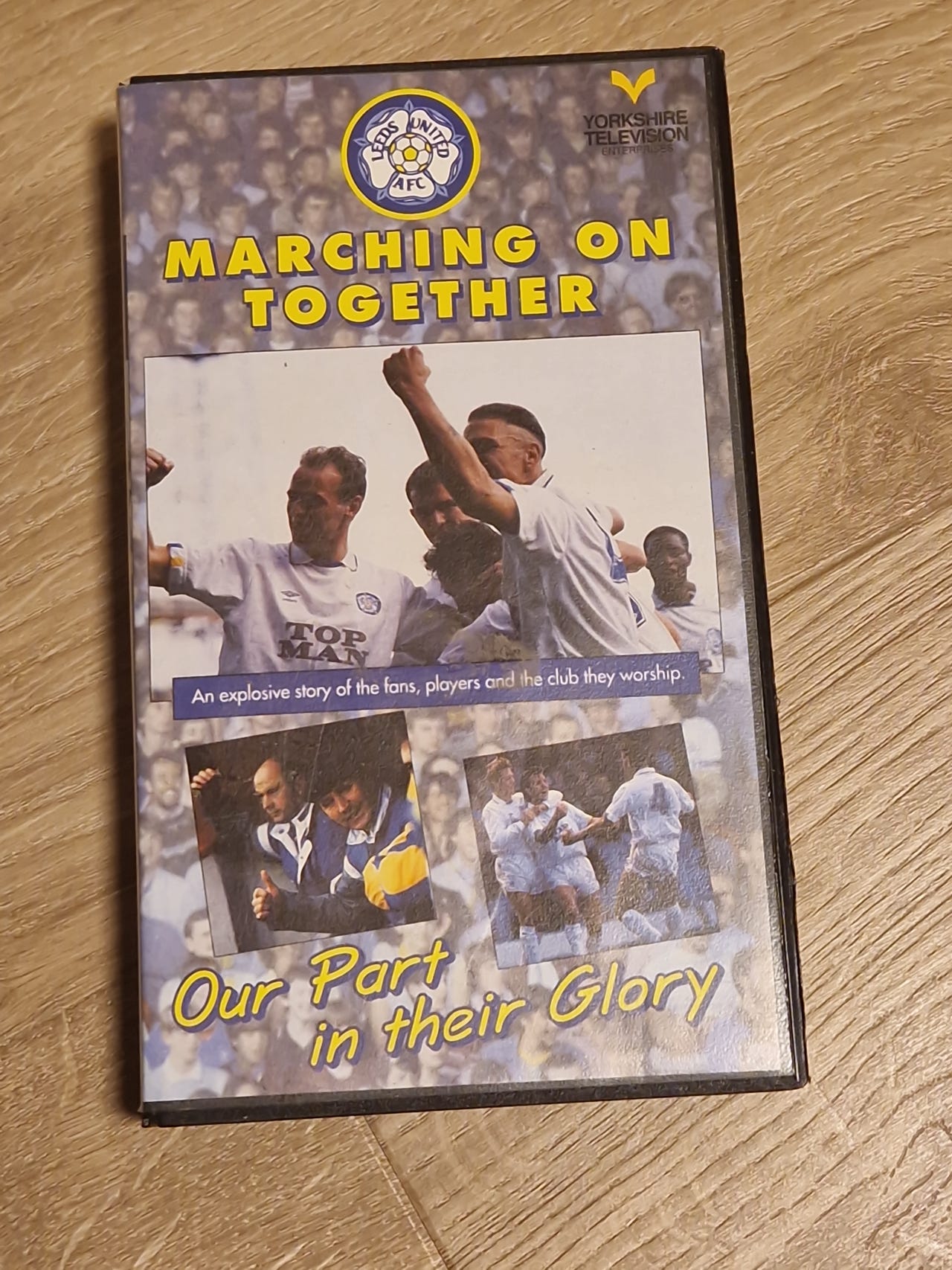 Leeds United AFC Marching on together | FINN-torget