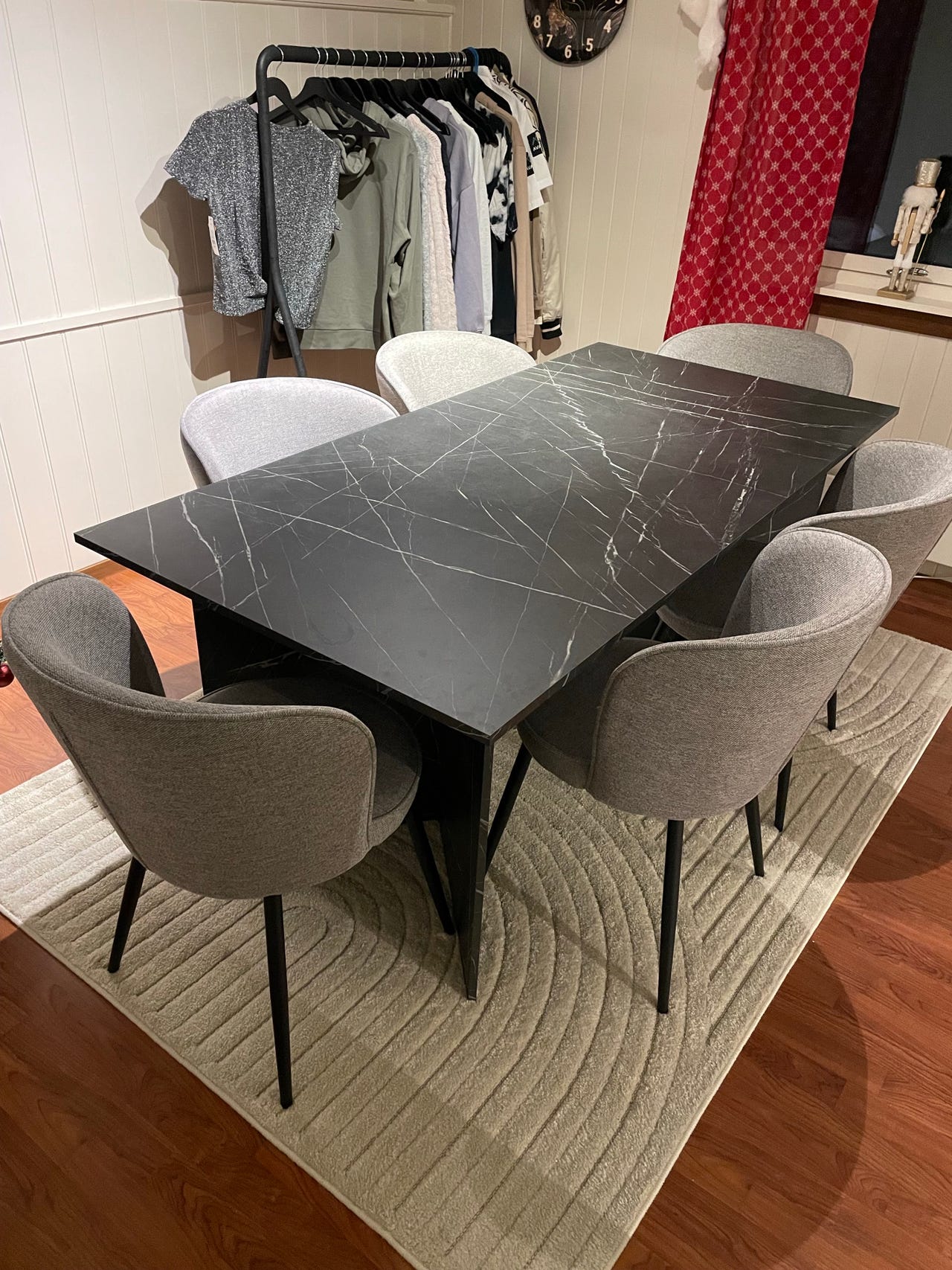 Spisegruppe | FINN-torget