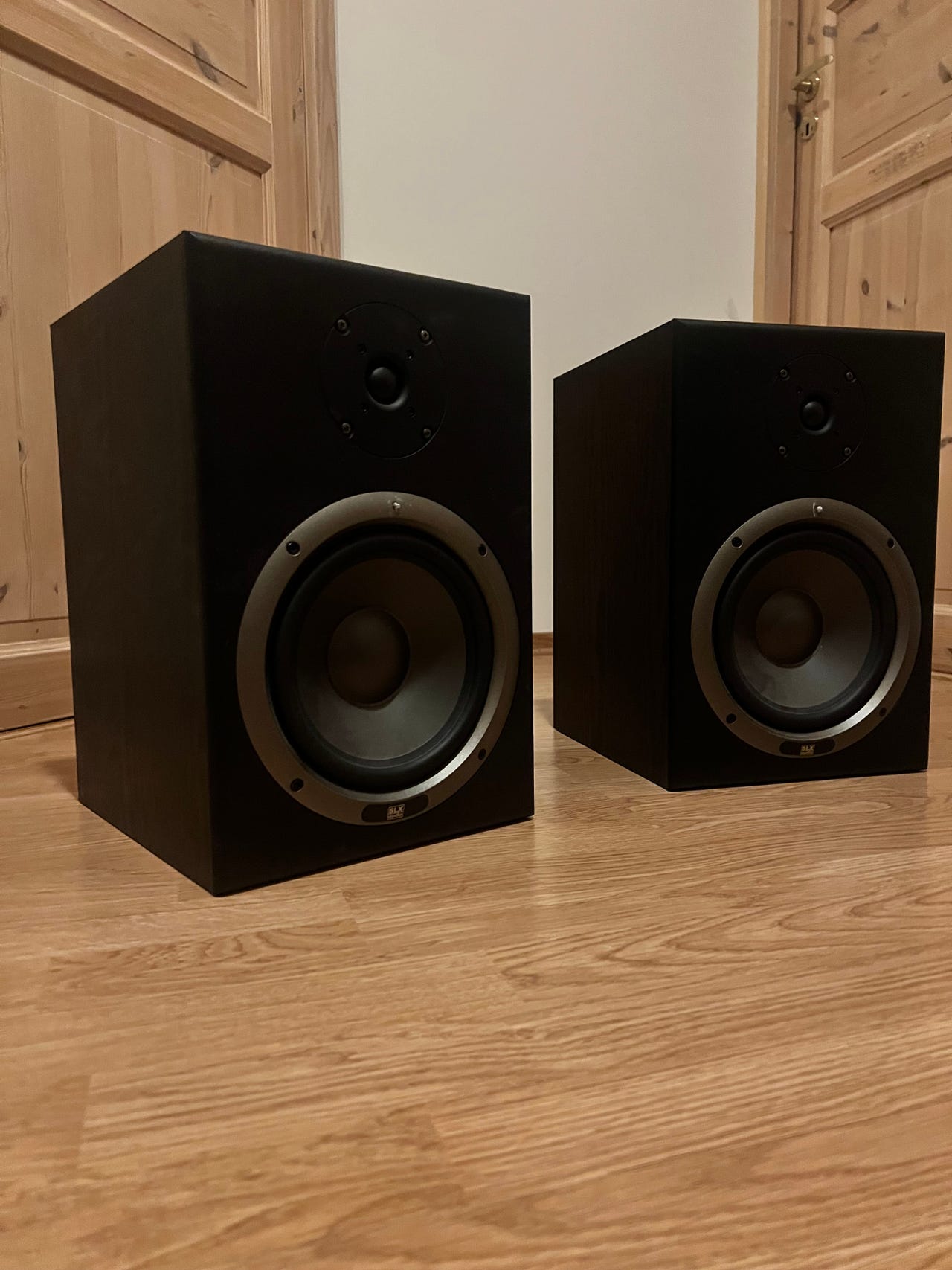 Studio Monitorer SLX-Audio MT800A | FINN-torget