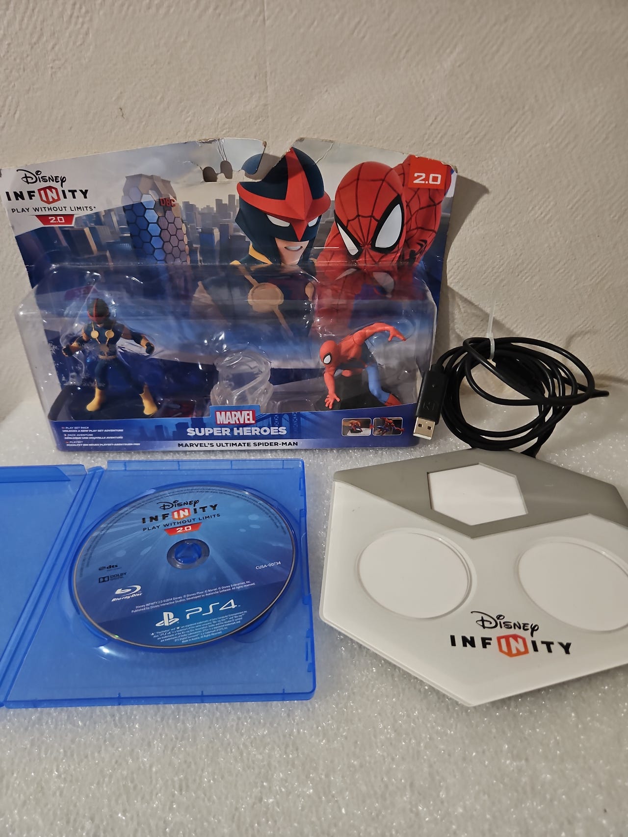 Disney Infinity 2.0 Spiderman med ny figur og base ps4 / PS5 | FINN-torget