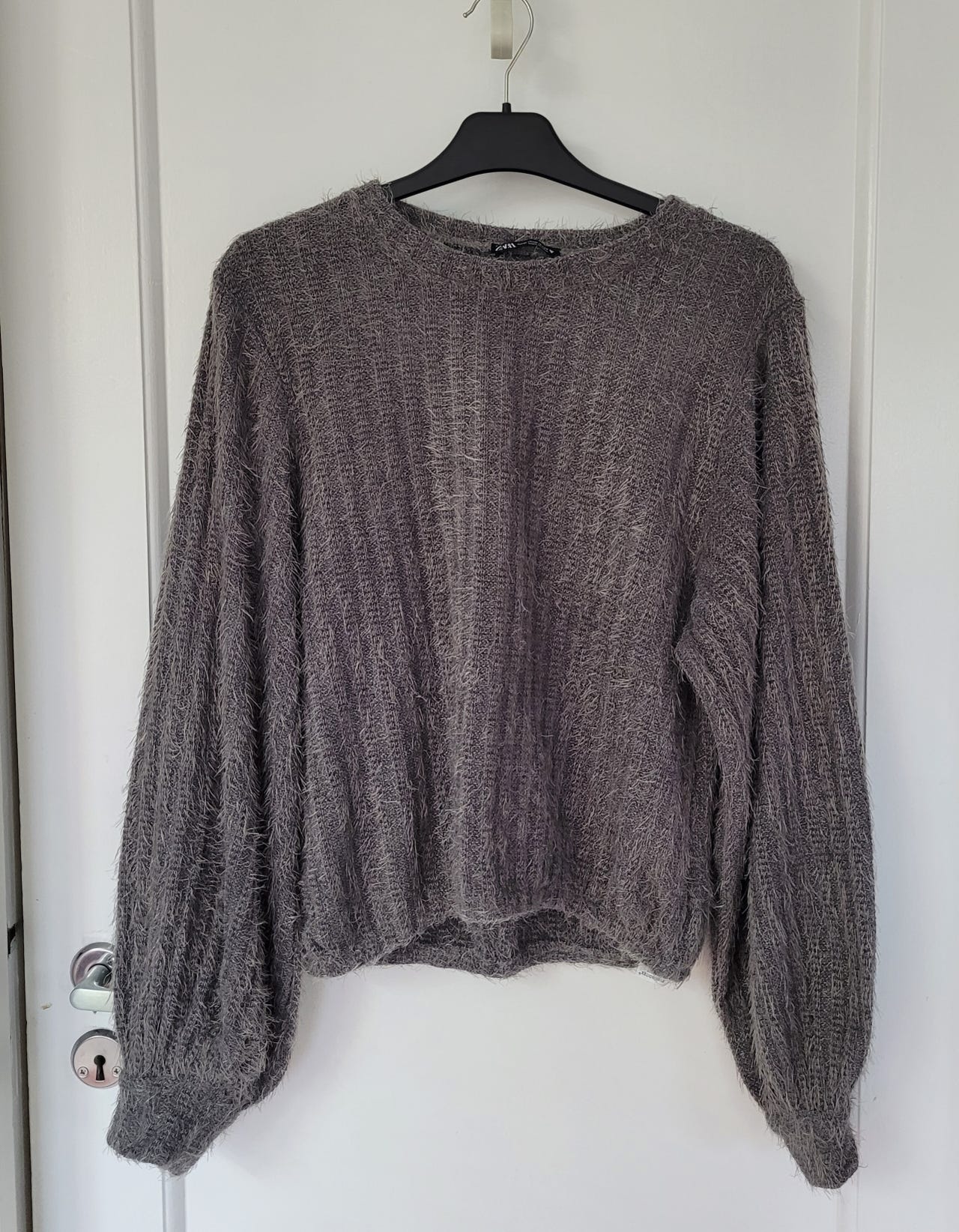 Zara genser str M | FINN-torget