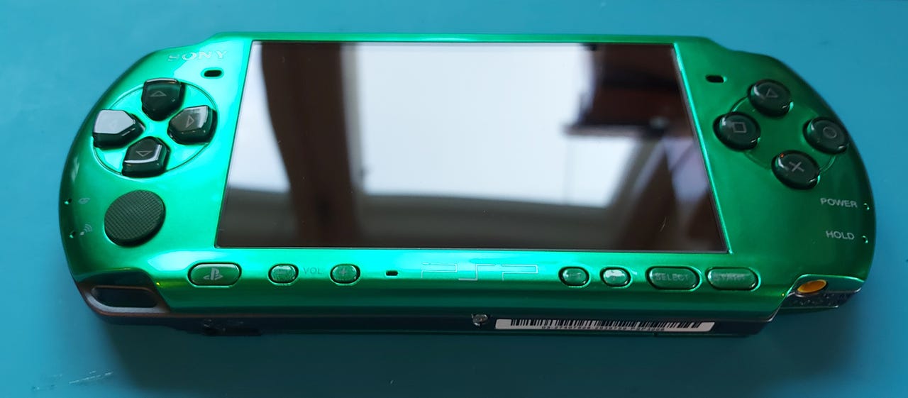 Nyrestaurert Sony Psp 3000 Spirit Green | FINN-torget