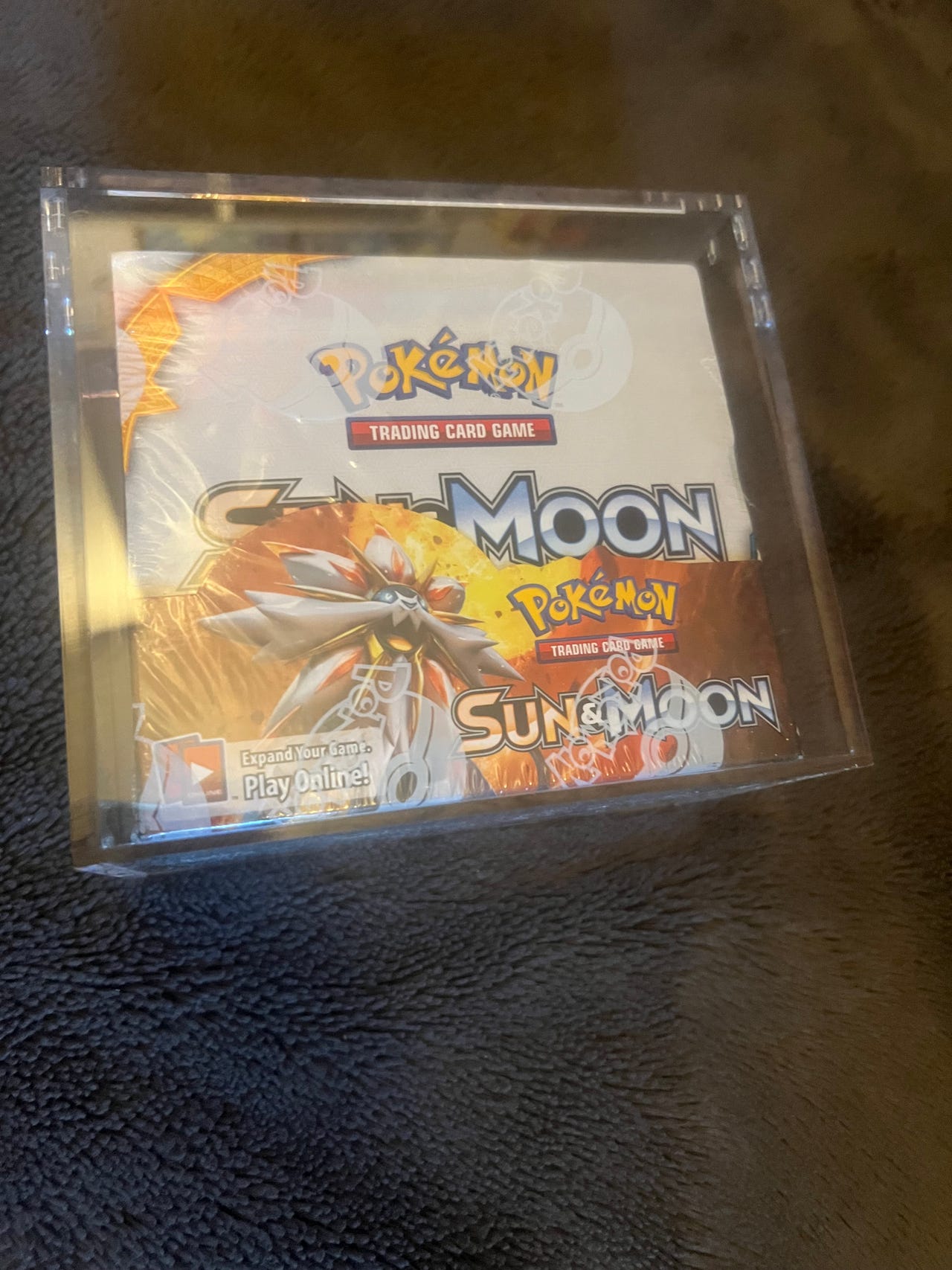 Sun&Moon Base Set Booster Box med akryl | FINN-torget