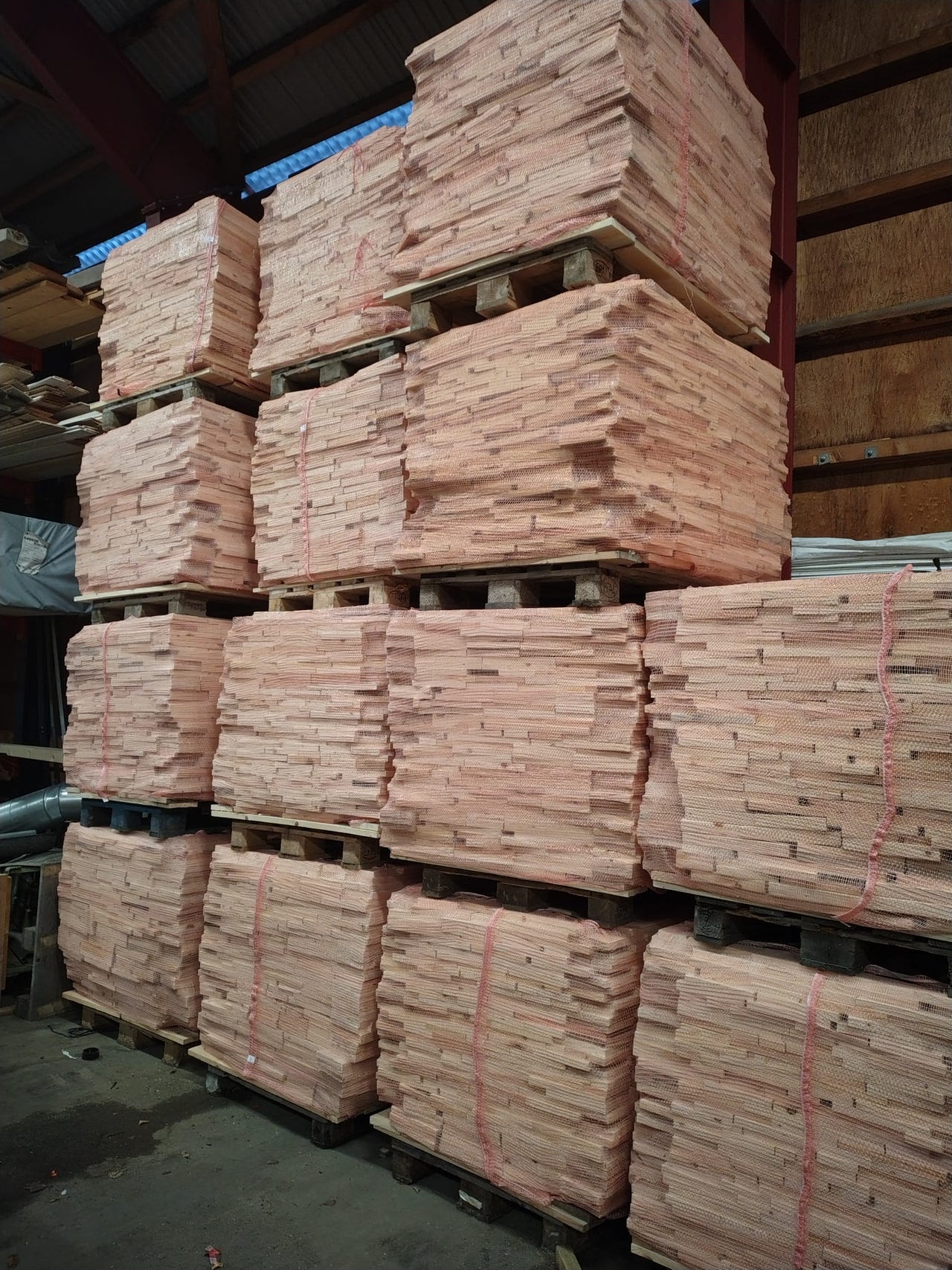 Storpall 1500L KAPP VED | FINN-torget