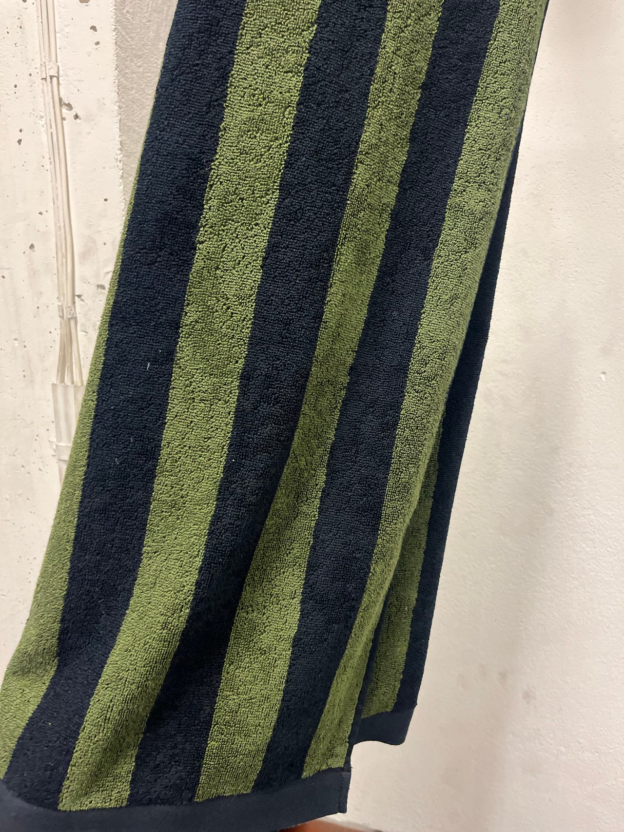 3 stykk OAS Håndkle 100 x 150 cm grønn og svart stripet | FINN-torget