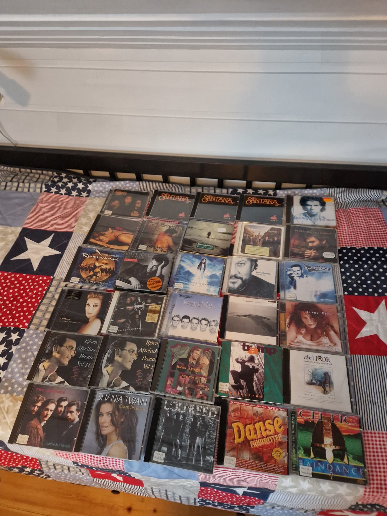 Samling av CD/DVD plater 80 tallet | FINN-torget