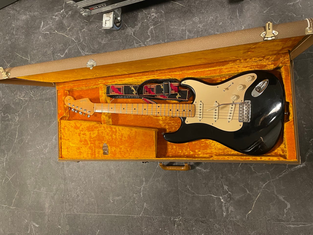 Fender Stratocaster Eric Johnson Signature fra 2006 selges | FINN-torget