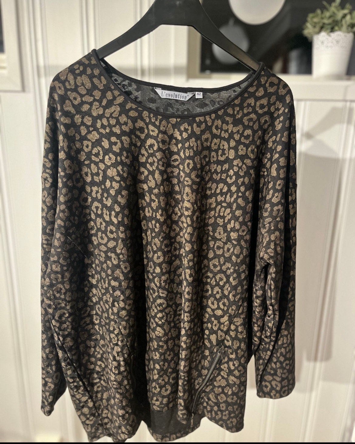 Leopard genser fra L’évolution | FINN-torget