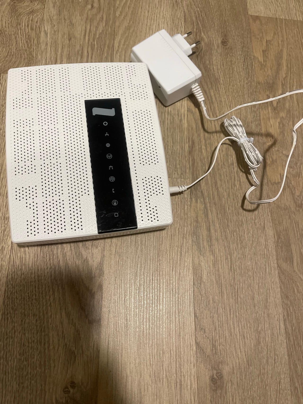 Inteno EG400-R1, en universell gateway (router) | FINN-torget