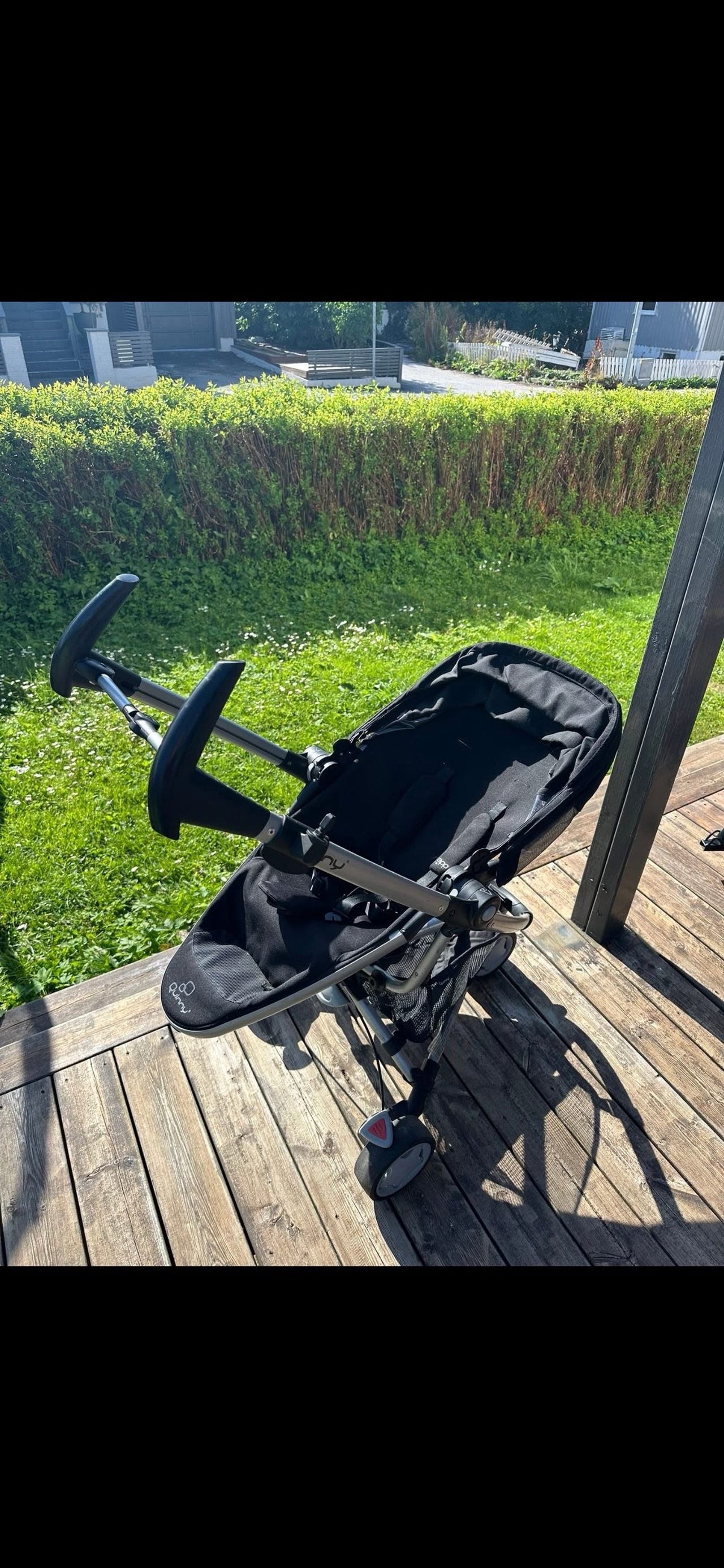 Quinny barnevogn svart | FINN-torget