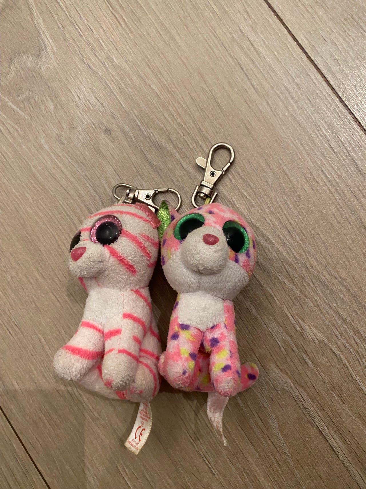 Ty Beanie Boo nøkkelringer rosa og hvit | FINN-torget