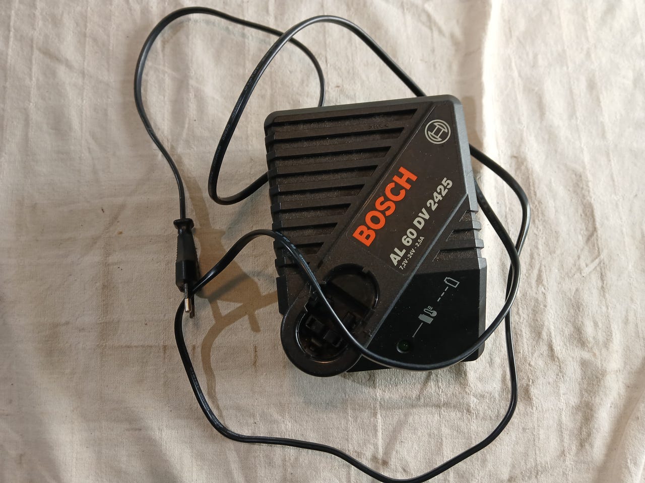Bosch AL 60 DV 2425 batterilader – 7.2–24V NiCd/NiMH | FINN-torget