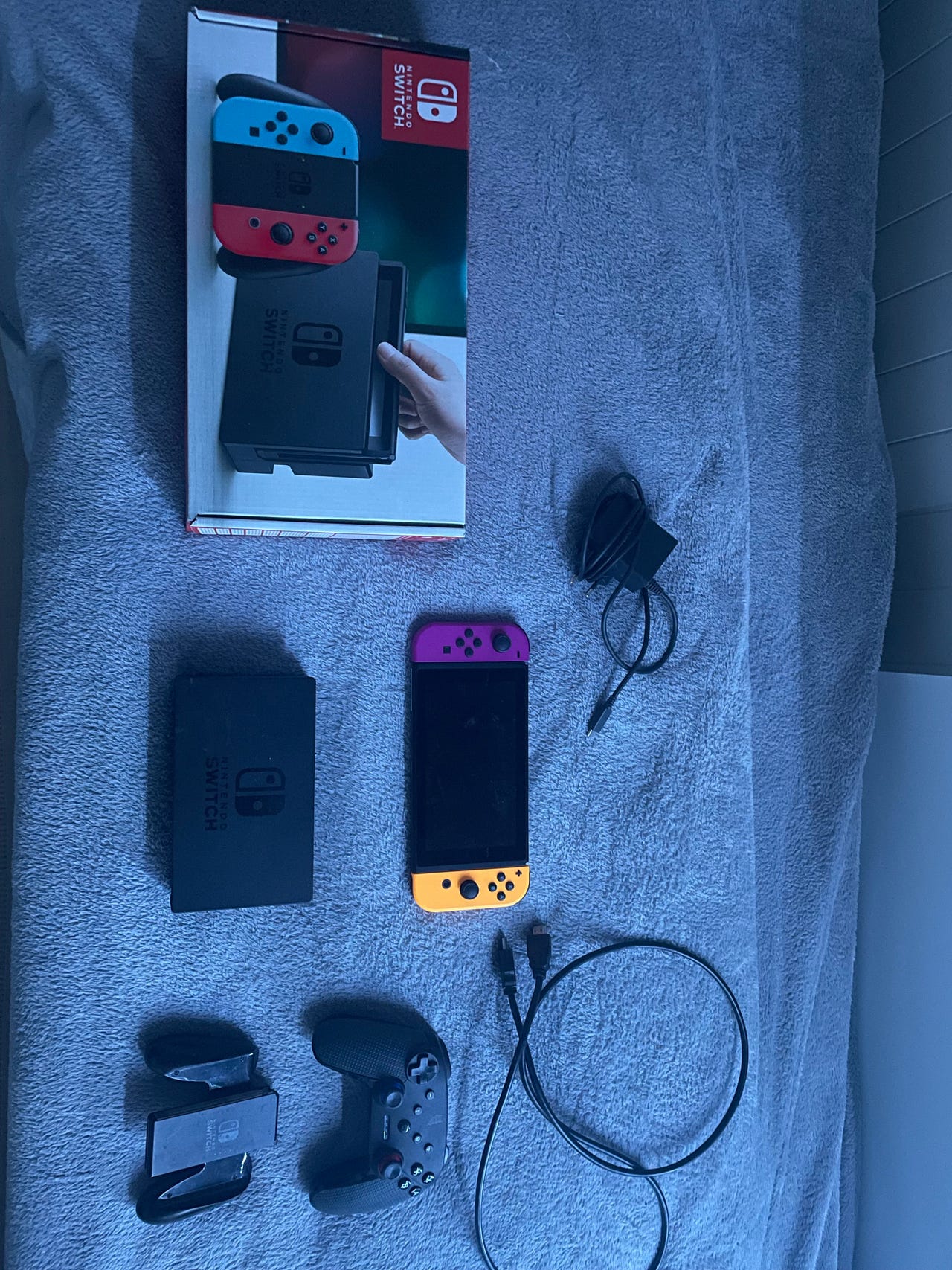 Nintendo Switch 1. generasjon – komplett med originalboks og tilbehør ...