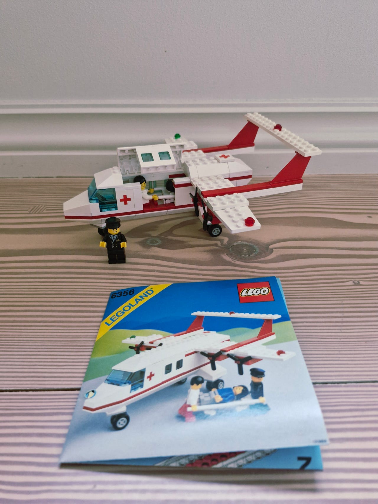 Lego 6356 Med-Star Rescue Plane fra Lego Classic Town serien | FINN-torget