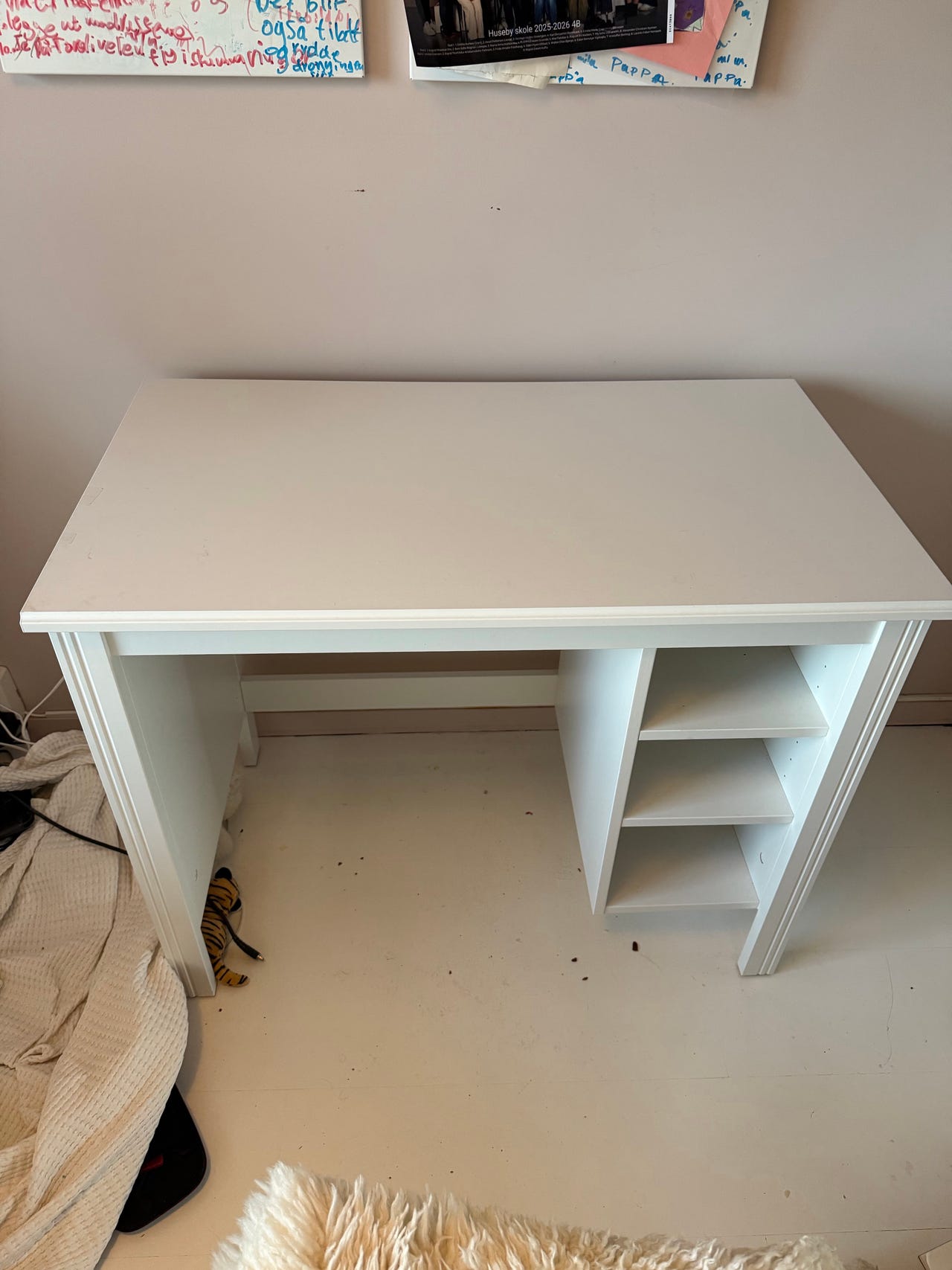 IKEA skrivebord barn | FINN-torget