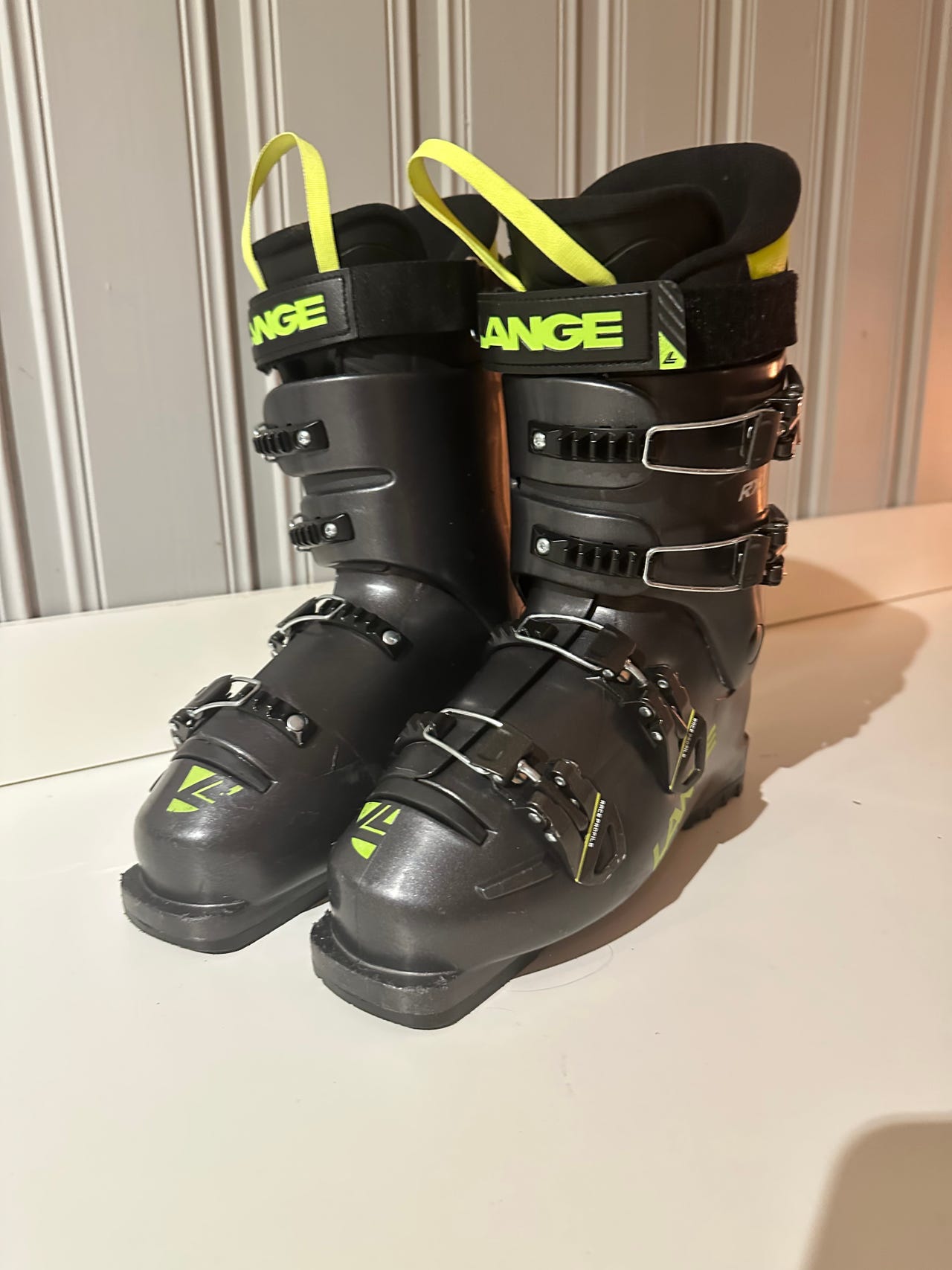 Lange RXJ Skistøvler 25,5 cm svart og gul | FINN-torget